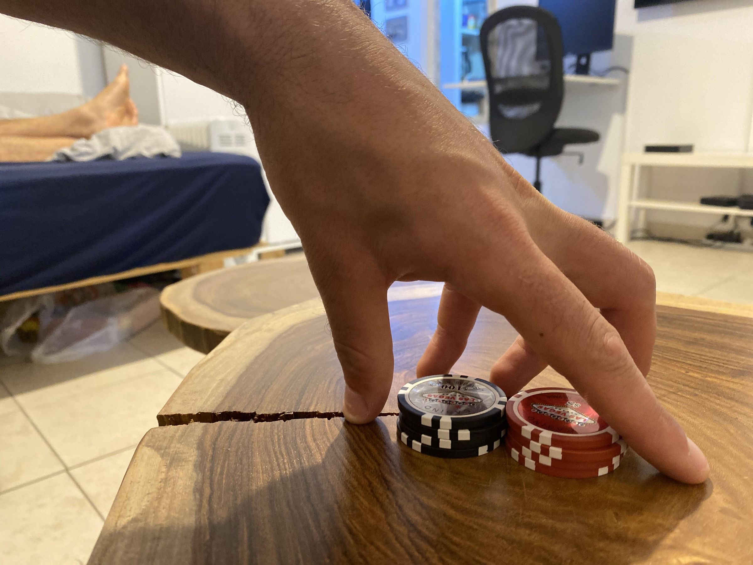 How to Impress Children With 8 Poker Chips - Instructables