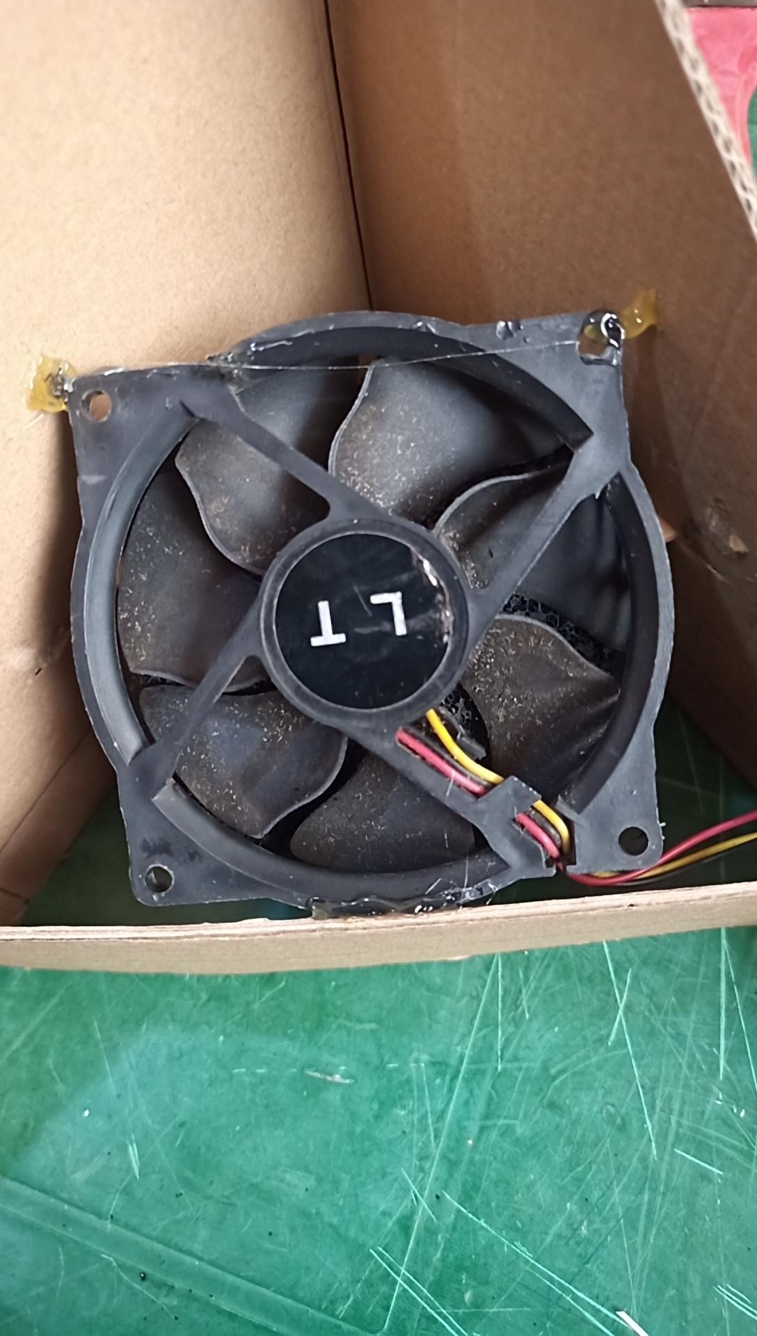 Cardboard Laptop Stand With Cooling Fan : 7 Steps - Instructables