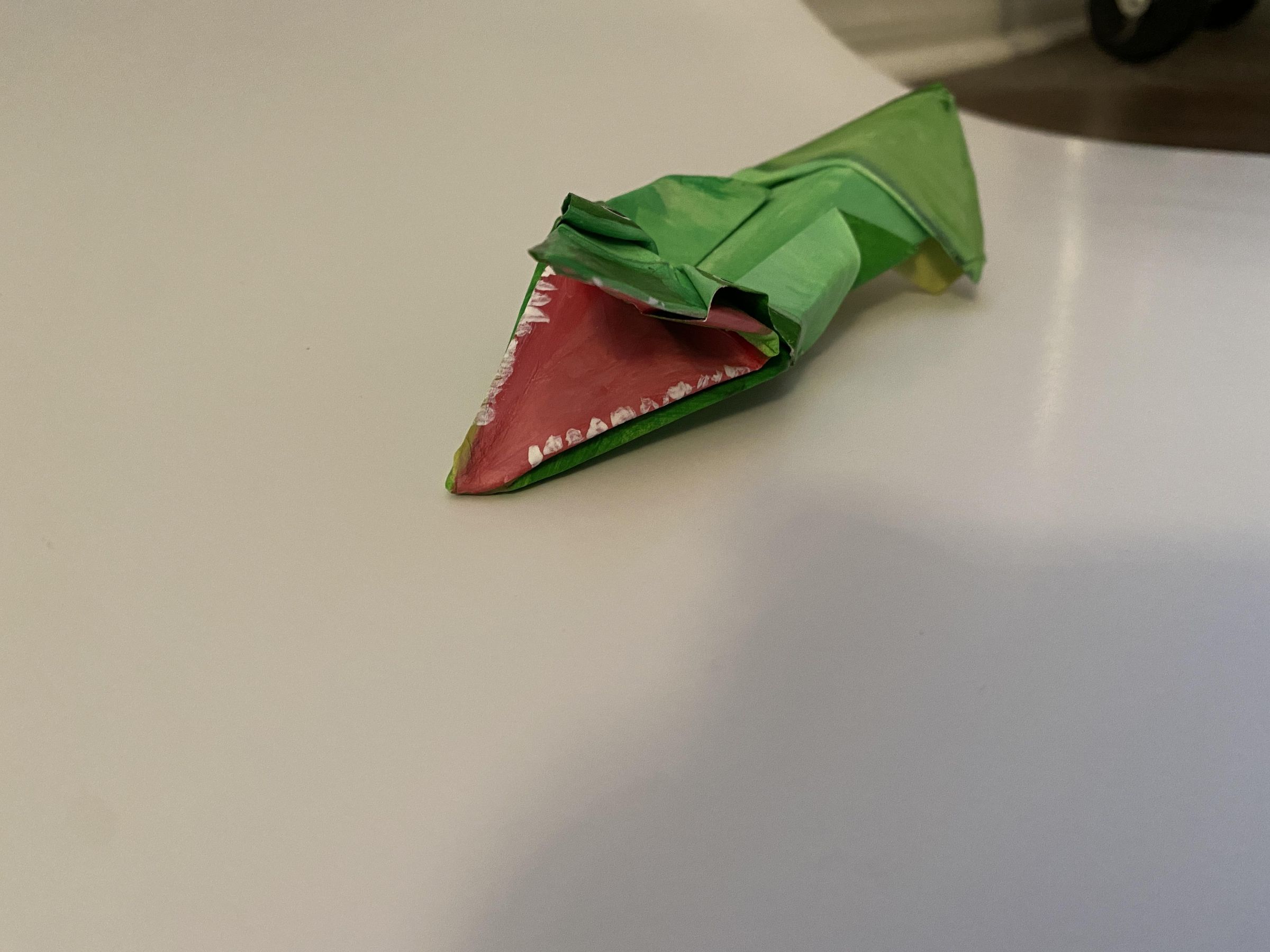 Painted Origami Gator : 18 Steps (with Pictures) - Instructables