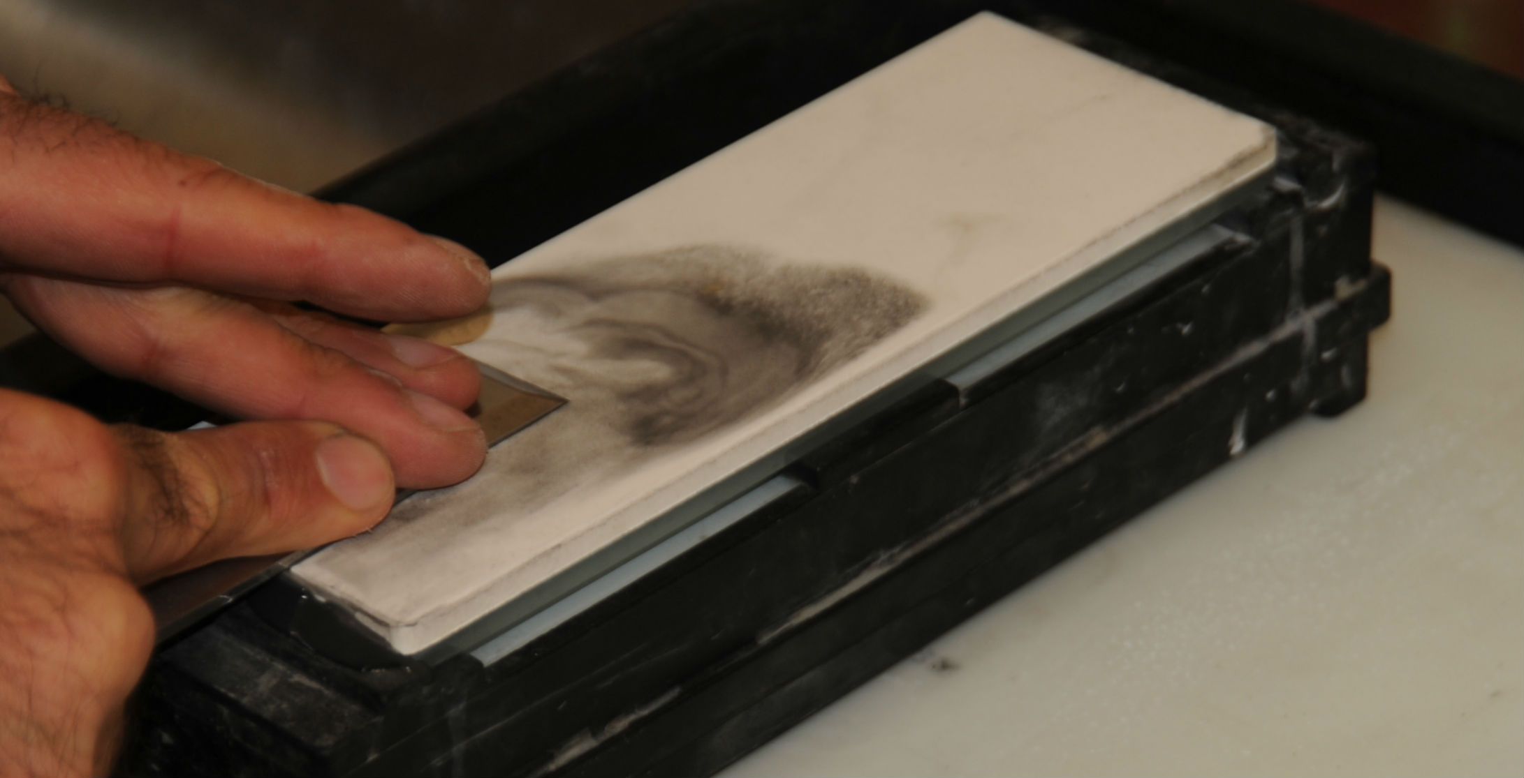 Sharpening a Chisel : 13 Steps (with Pictures) - Instructables