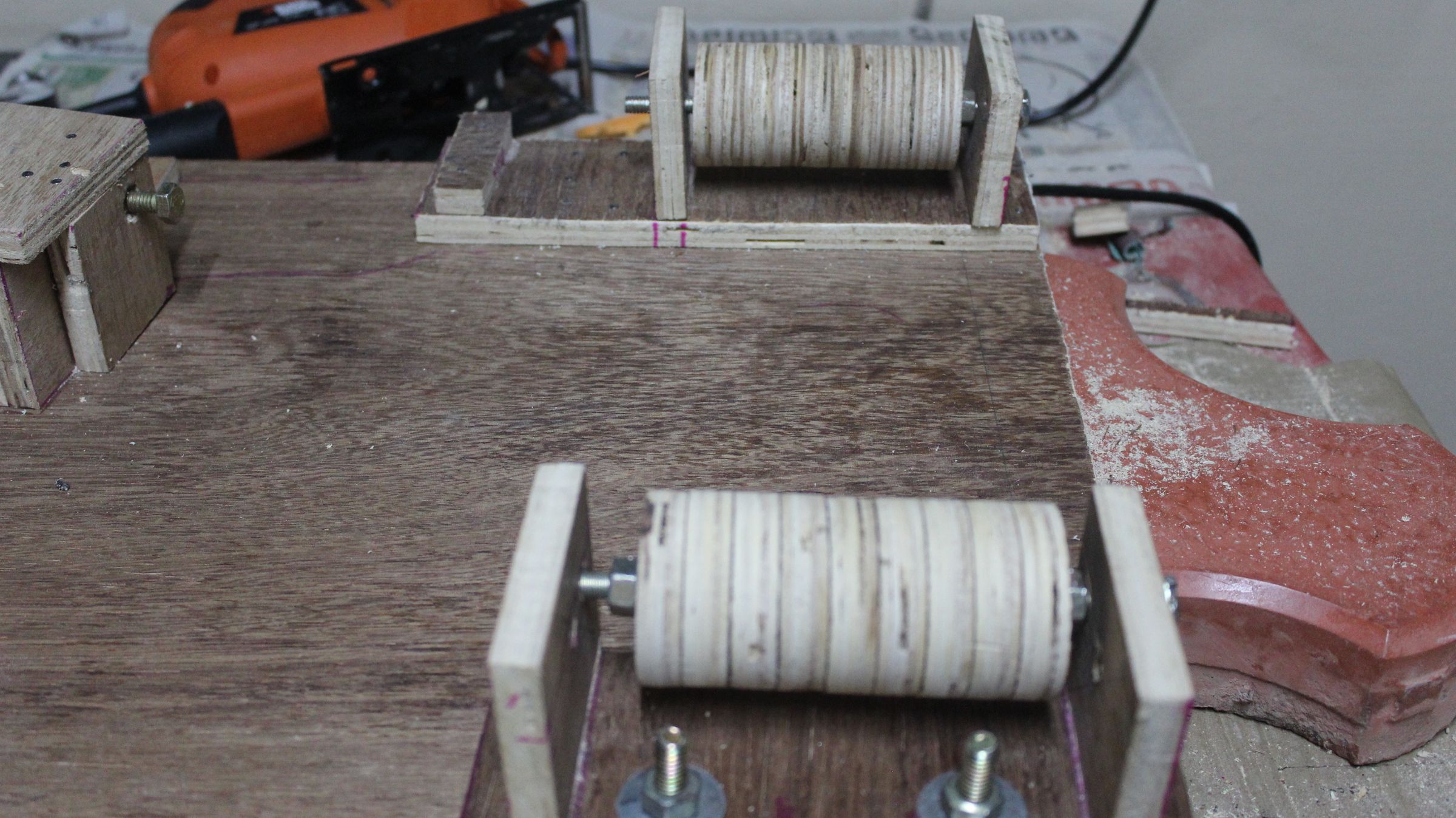 DIY Adjustable Belt Sander : 5 Steps (with Pictures) - Instructables