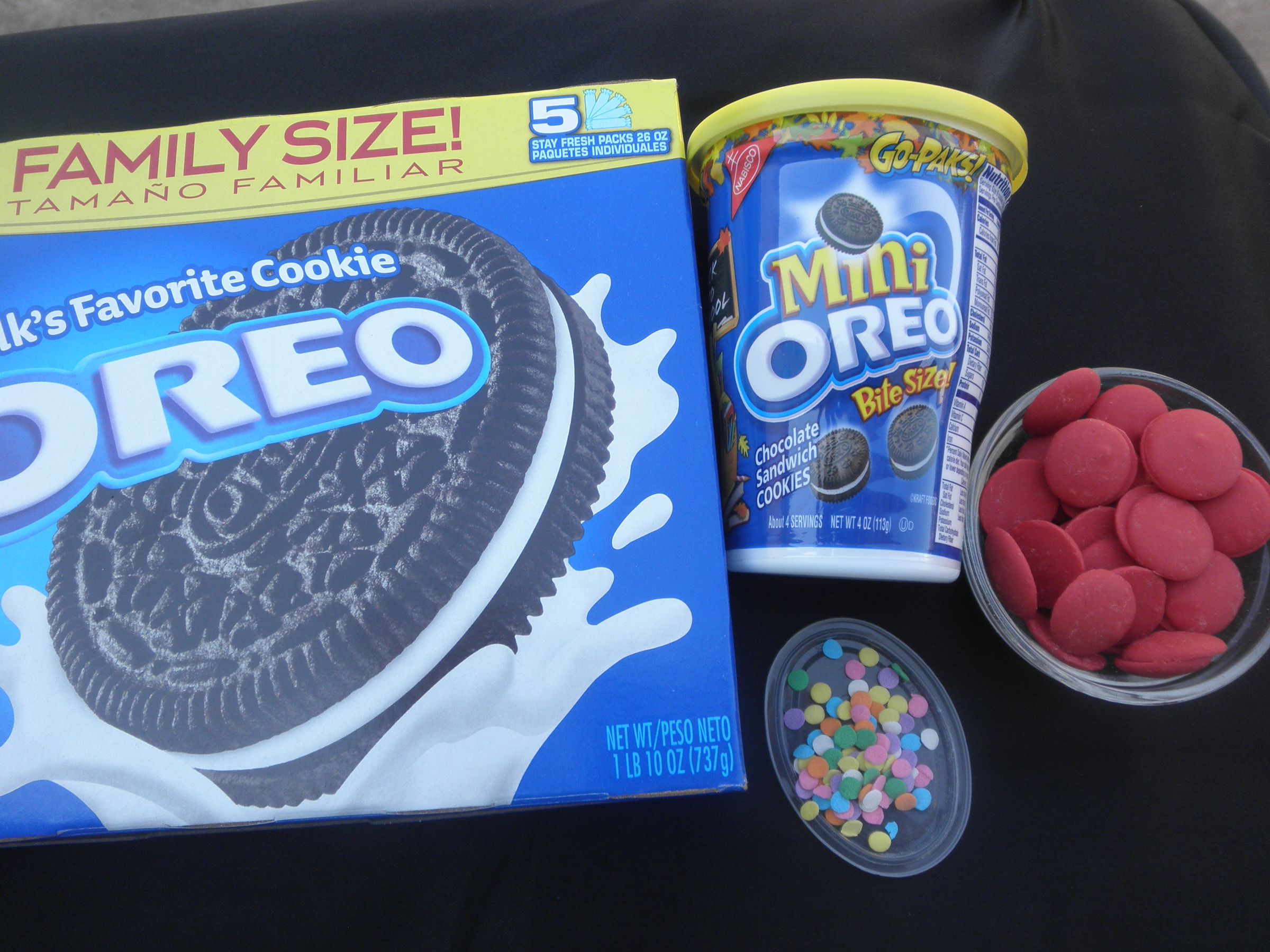 Mickey Mouse Oreos : 3 Steps (with Pictures) - Instructables