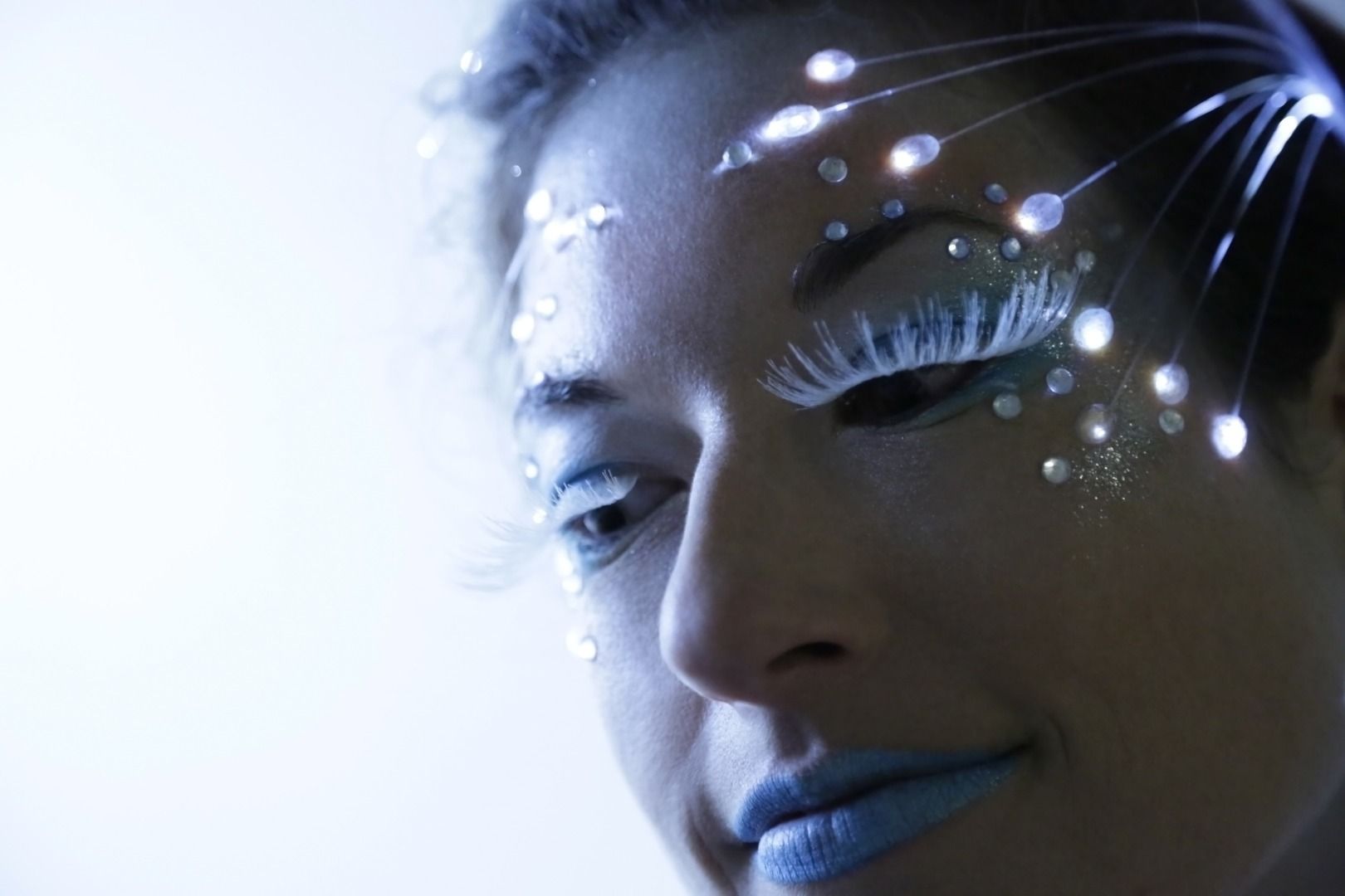 Fiber Optic Makeup : 8 Steps (with Pictures) - Instructables