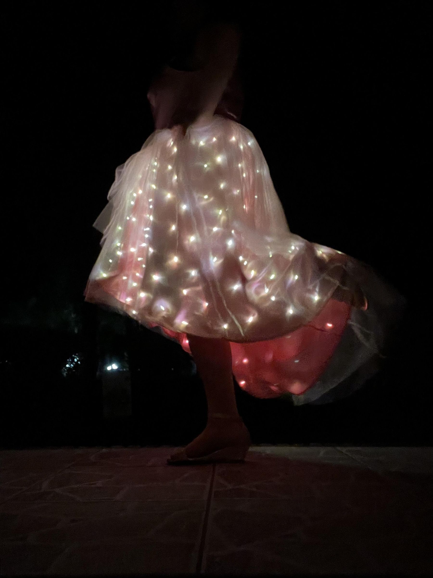 Light Up Dress : 4 Steps - Instructables