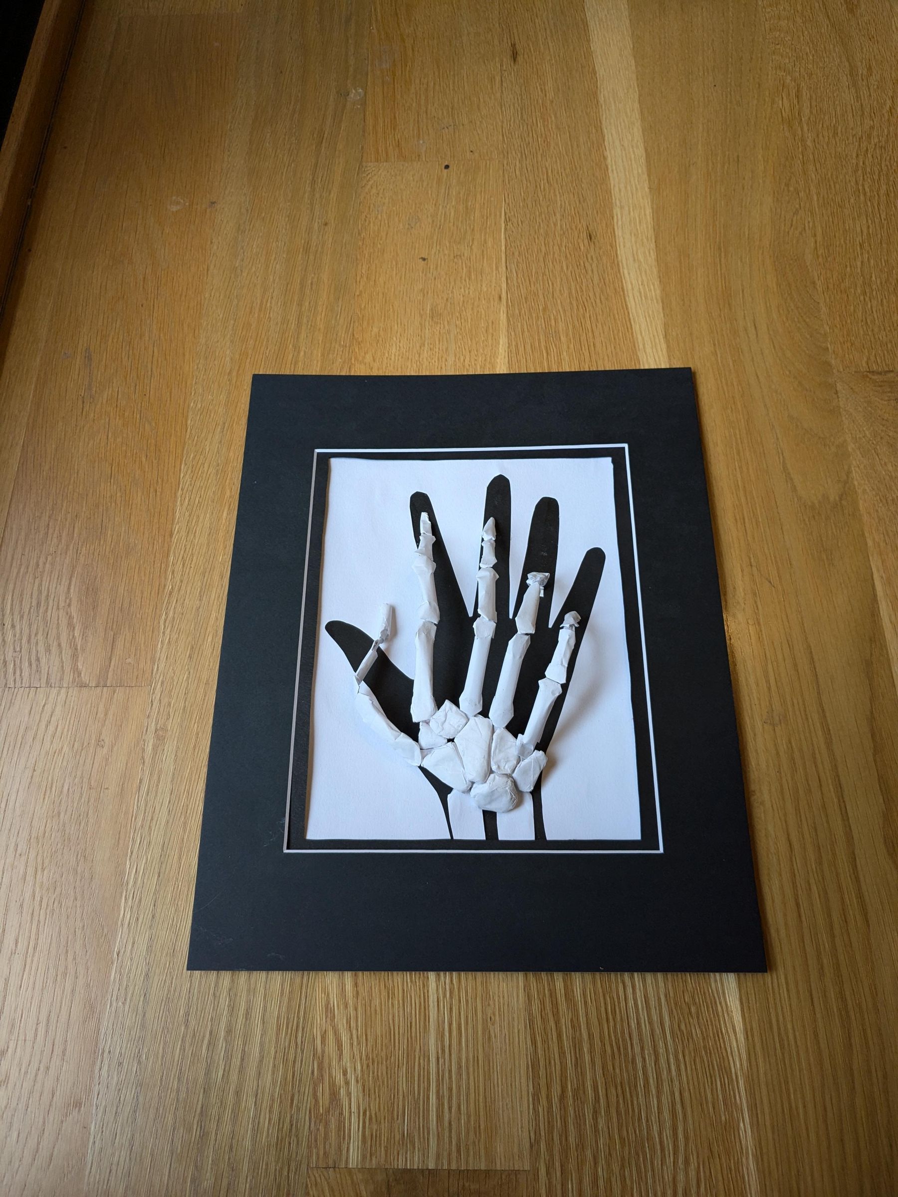 Paper Skeleton Hand : 15 Steps (with Pictures) - Instructables