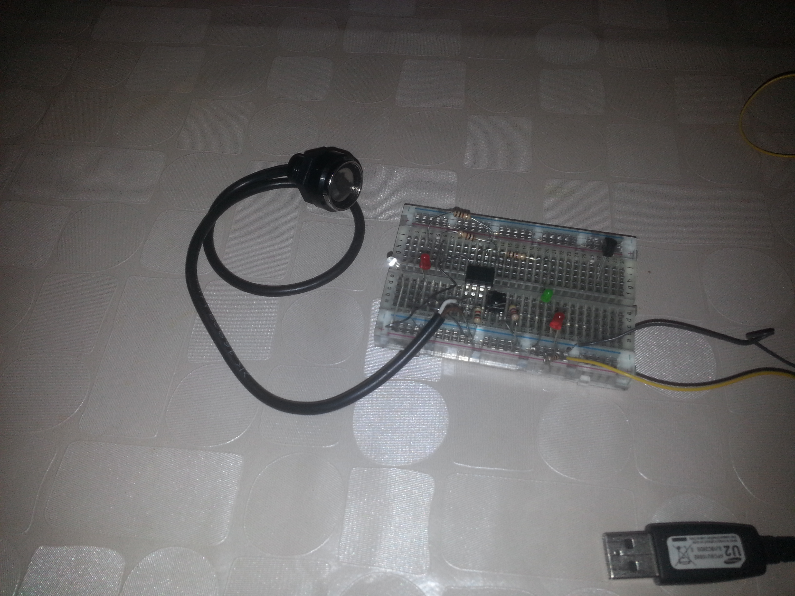 Electronic Lock With One-wire IButton : 6 Steps - Instructables