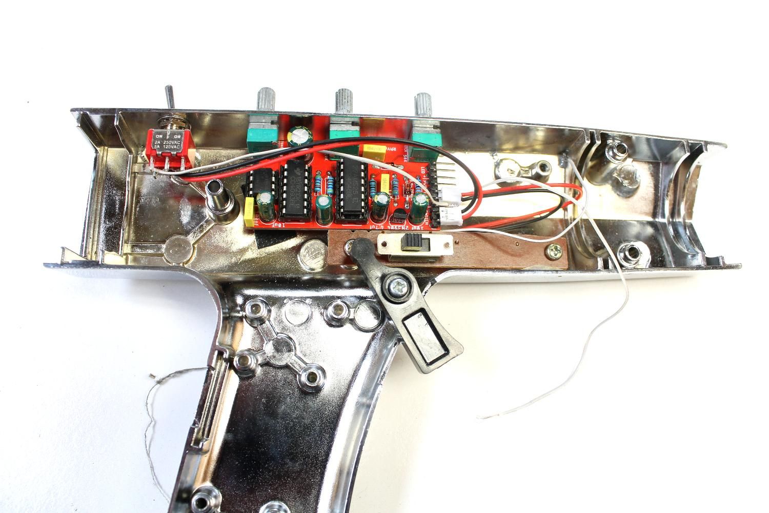 Build a Ray Gun With Sound Effects : 14 Steps (with Pictures ...