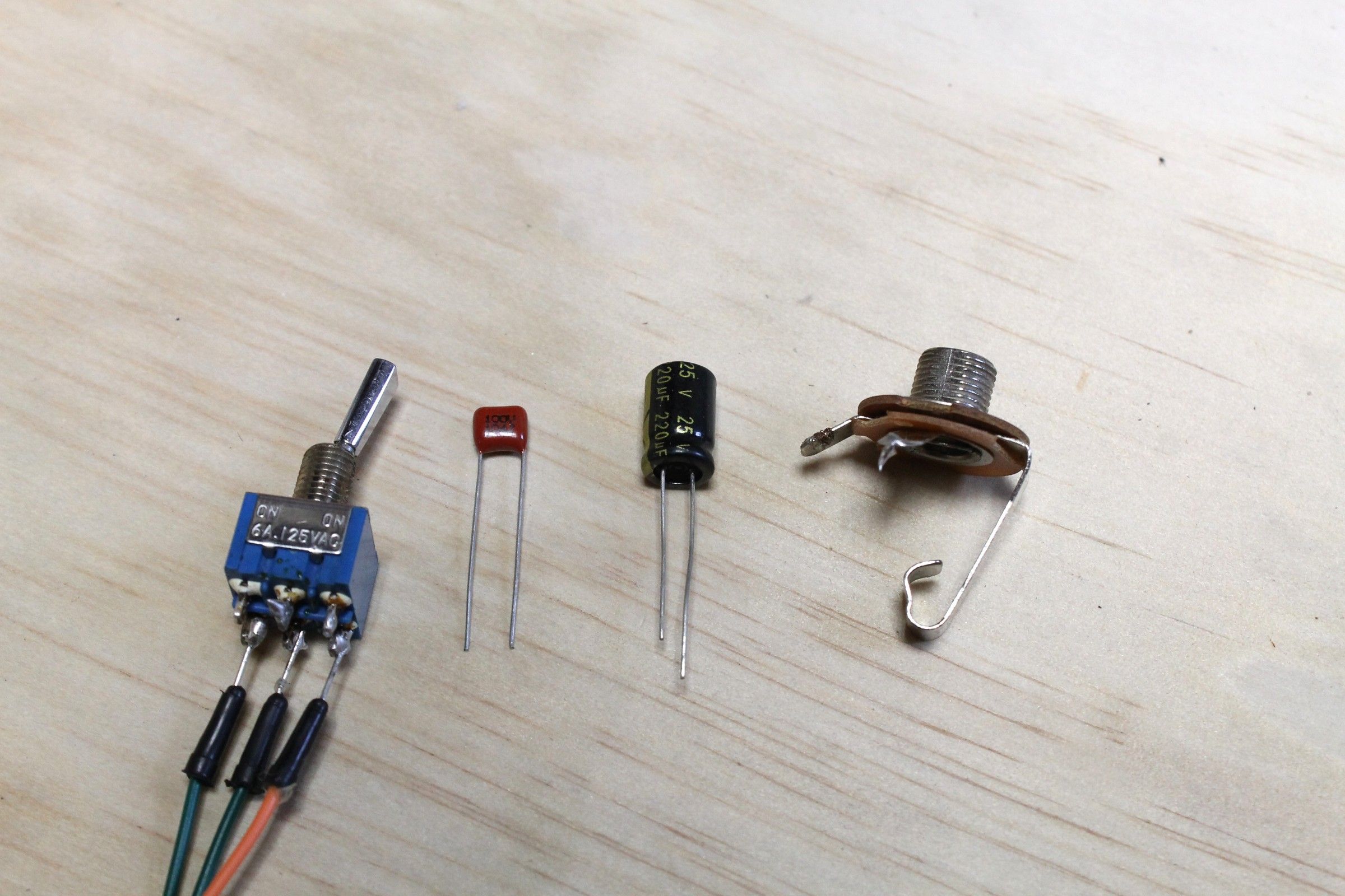 Hack Any Radio Into a Guitar Amp V2 : 9 Steps (with Pictures ...