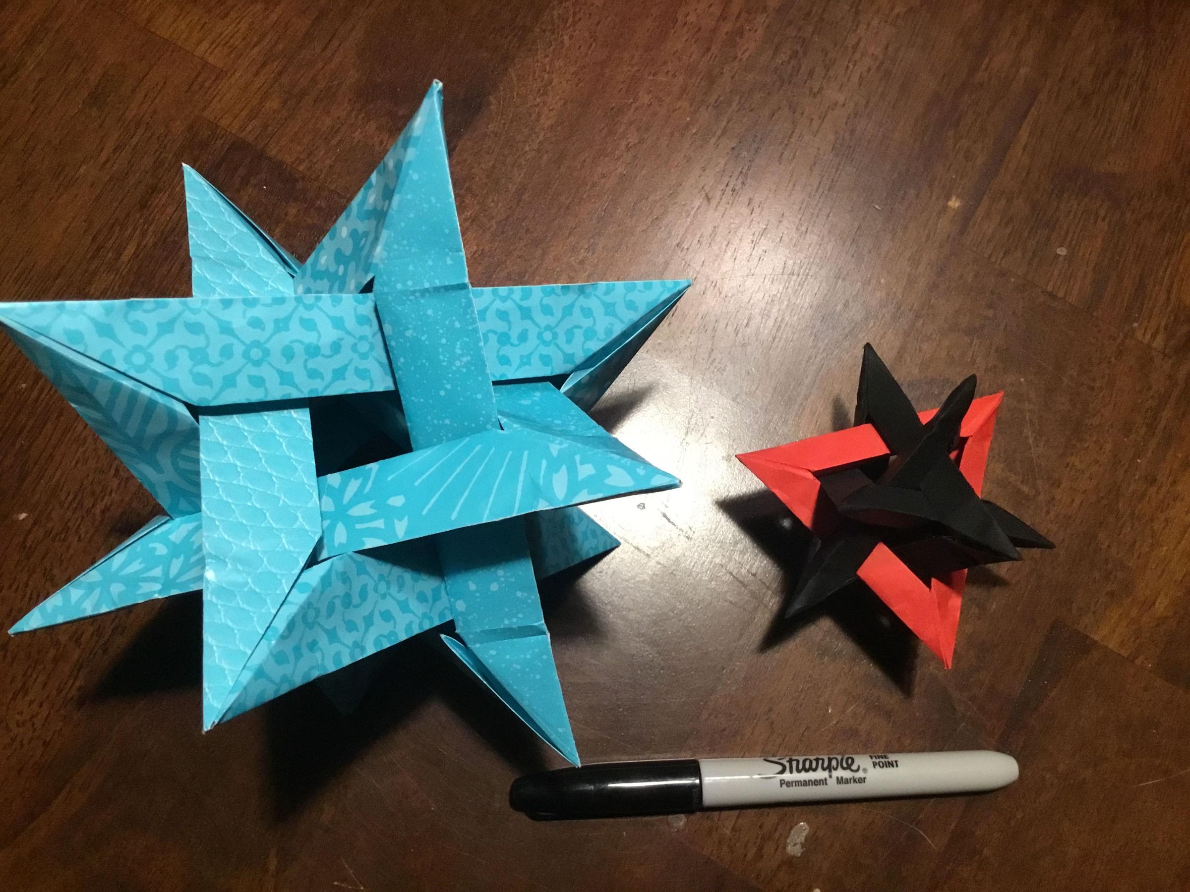Gasherbrum - 4 Intersecting Triangles - Modular Origami - No Glue : 13 Steps - Instructables