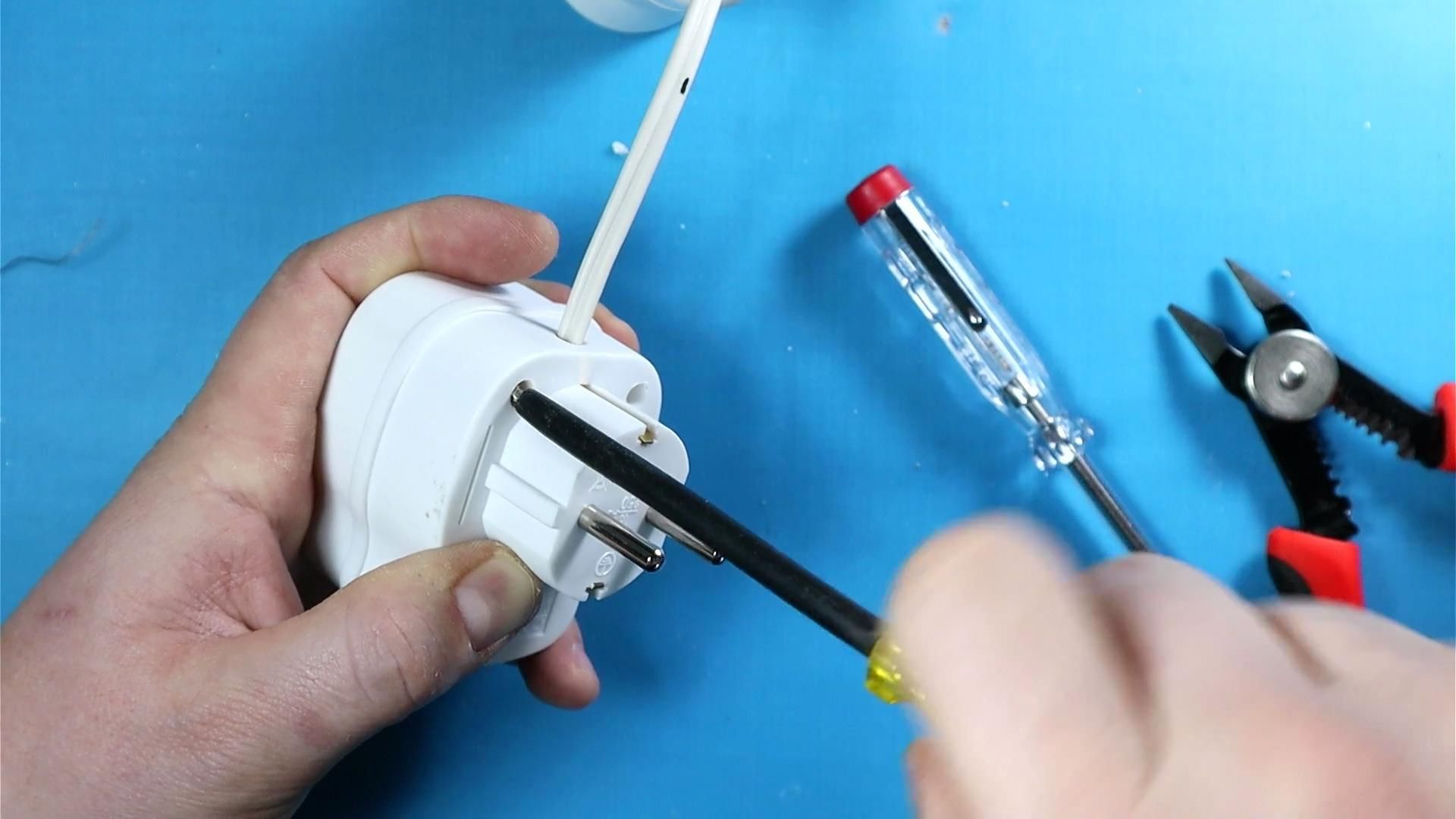 DIm Bulb Tester - Current Limiter : 4 Steps (with Pictures) - Instructables