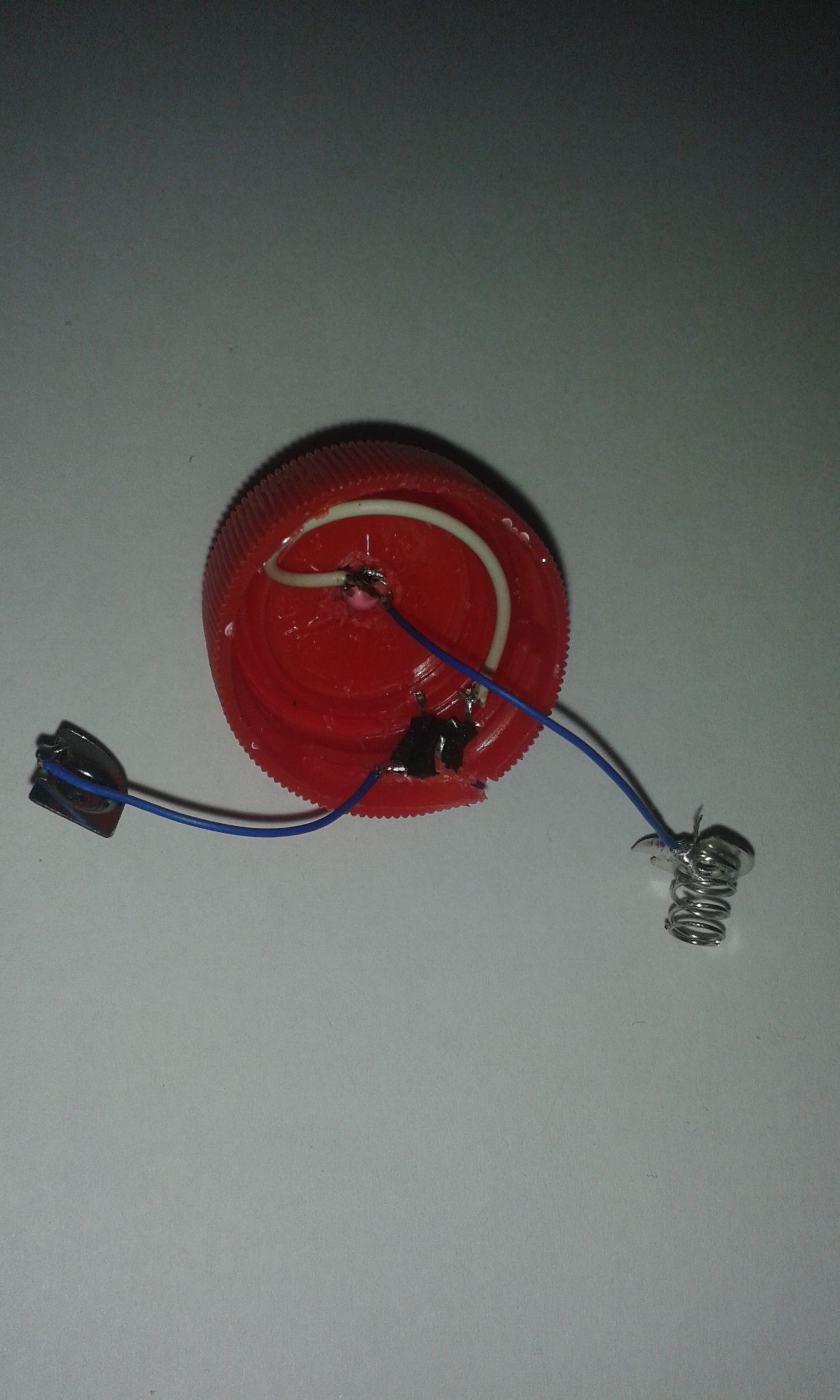 DIY LED Flashlight : 5 Steps - Instructables