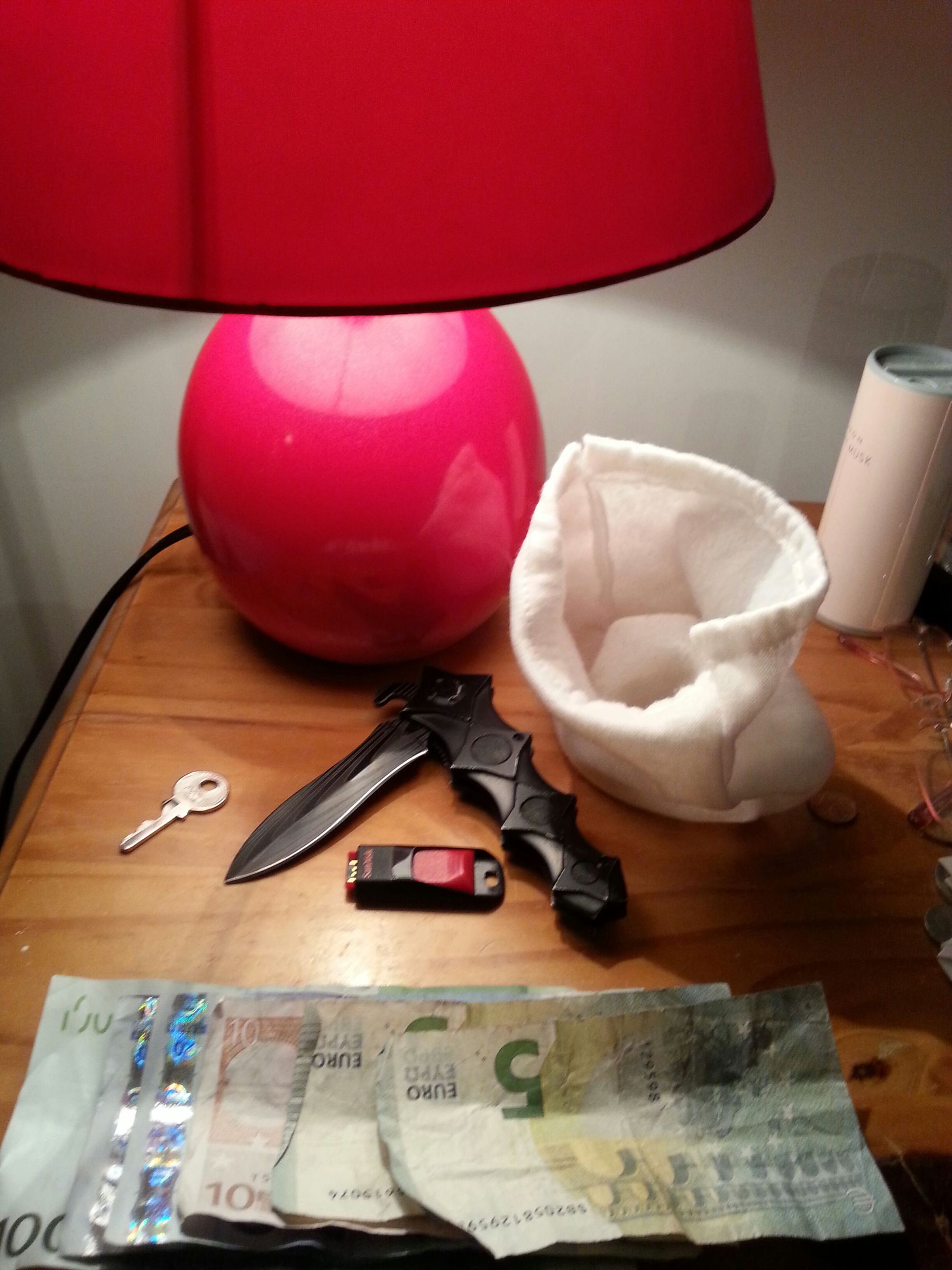 Lamp Hidden Compartment : 10 Steps - Instructables