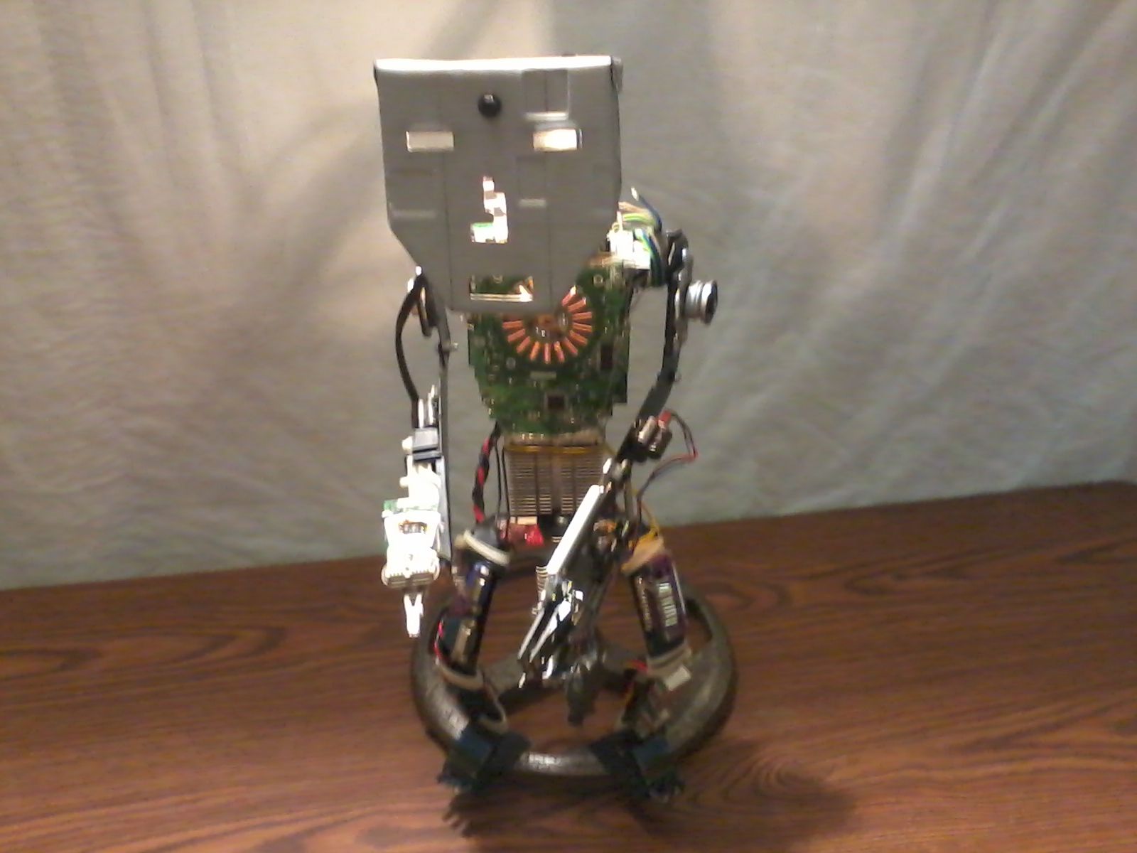 Robot Night Light With Two Faces : 3 Steps - Instructables