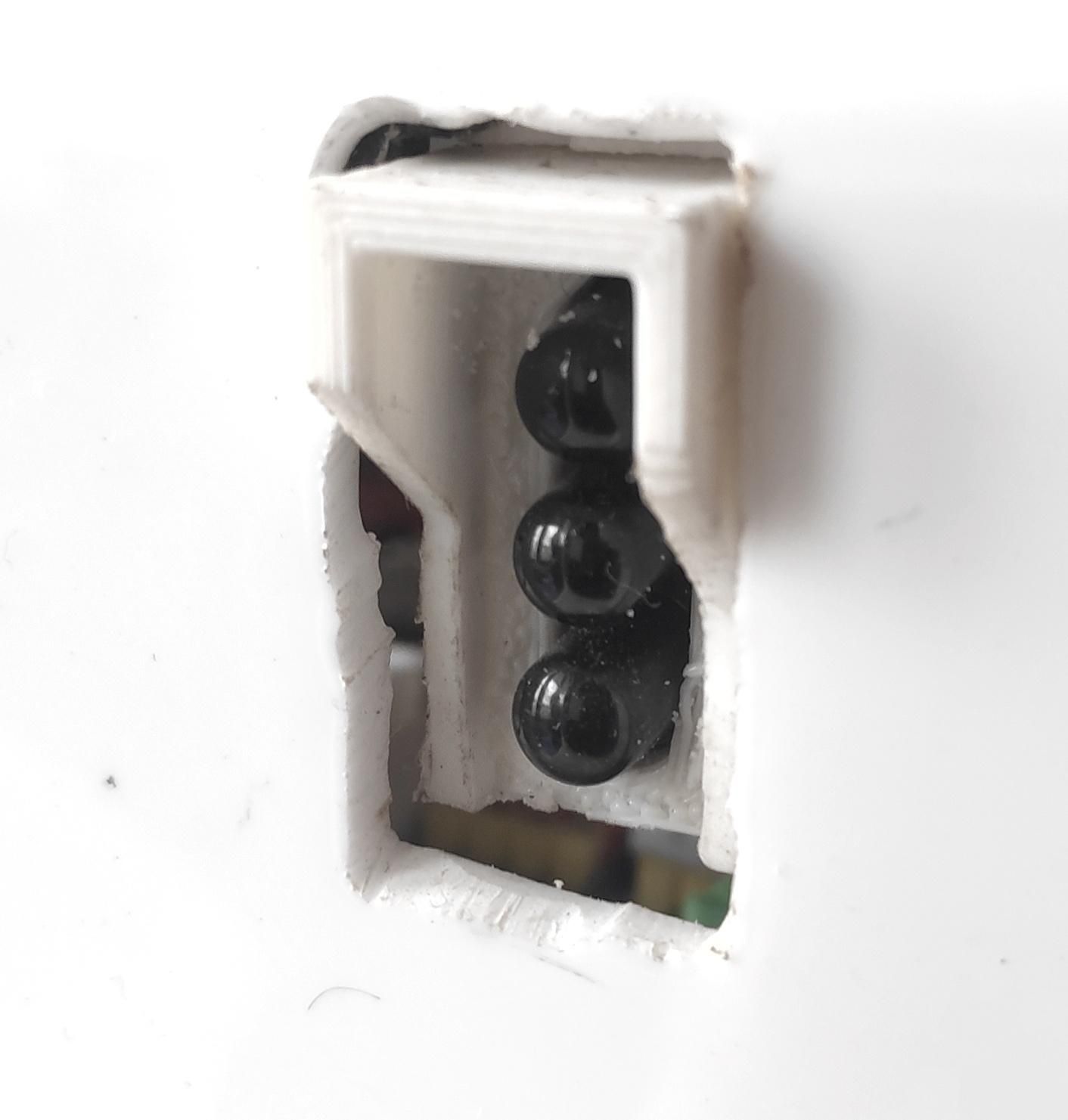 Automated Docking Using IR. : 10 Steps - Instructables