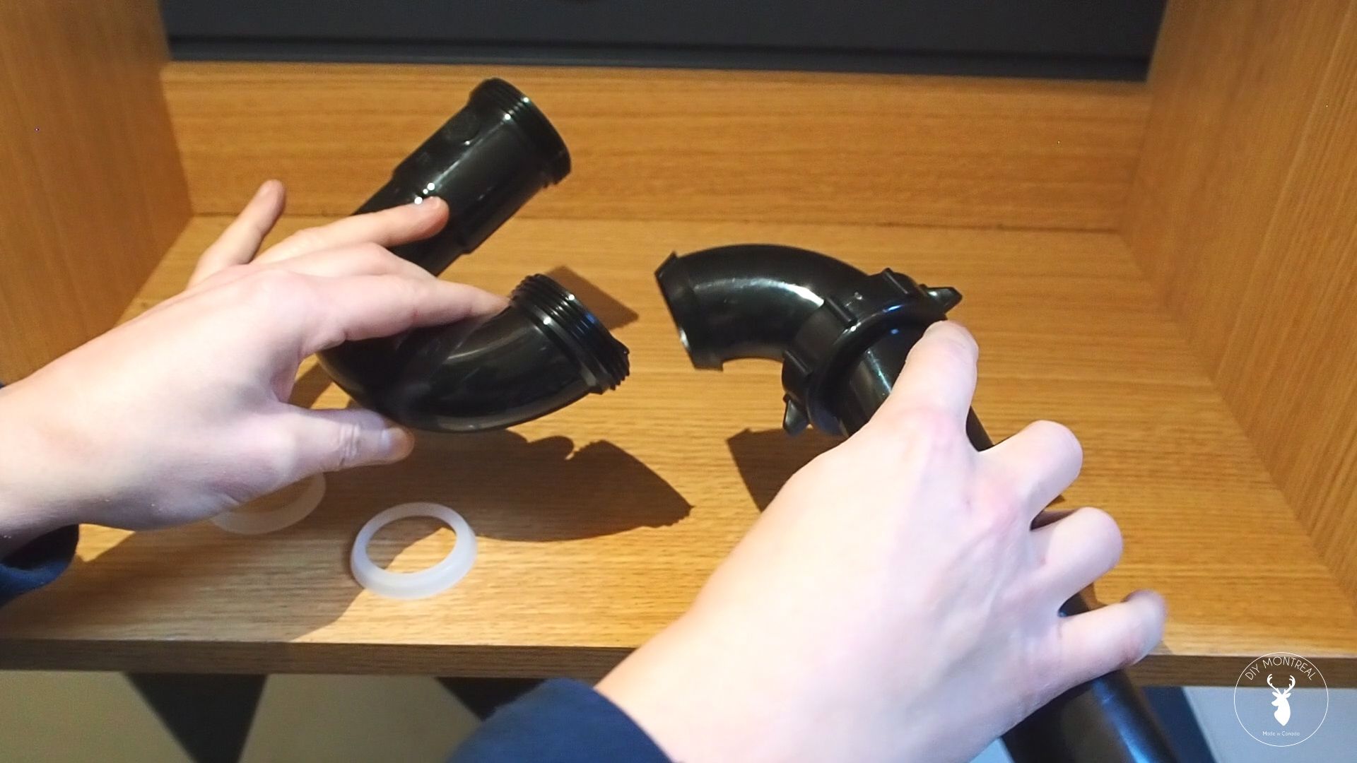 How to Install a Bathroom Sink Drain : 4 Steps (with Pictures ...