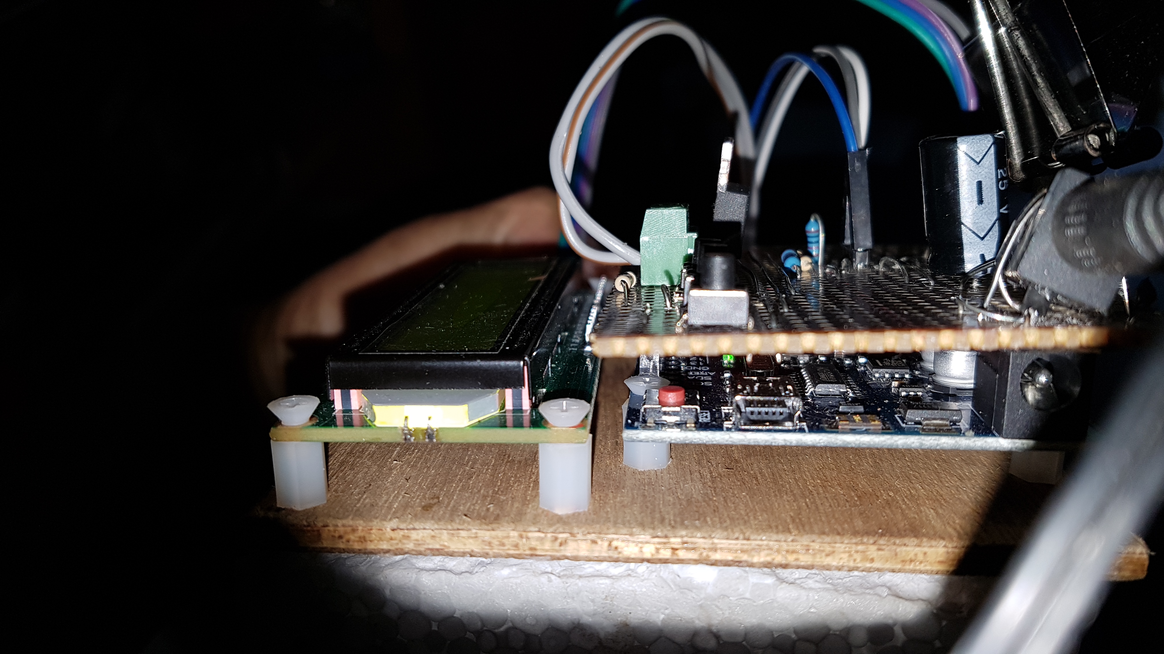 Programable Incubator for Hot-stratifying Seeds : 10 Steps - Instructables