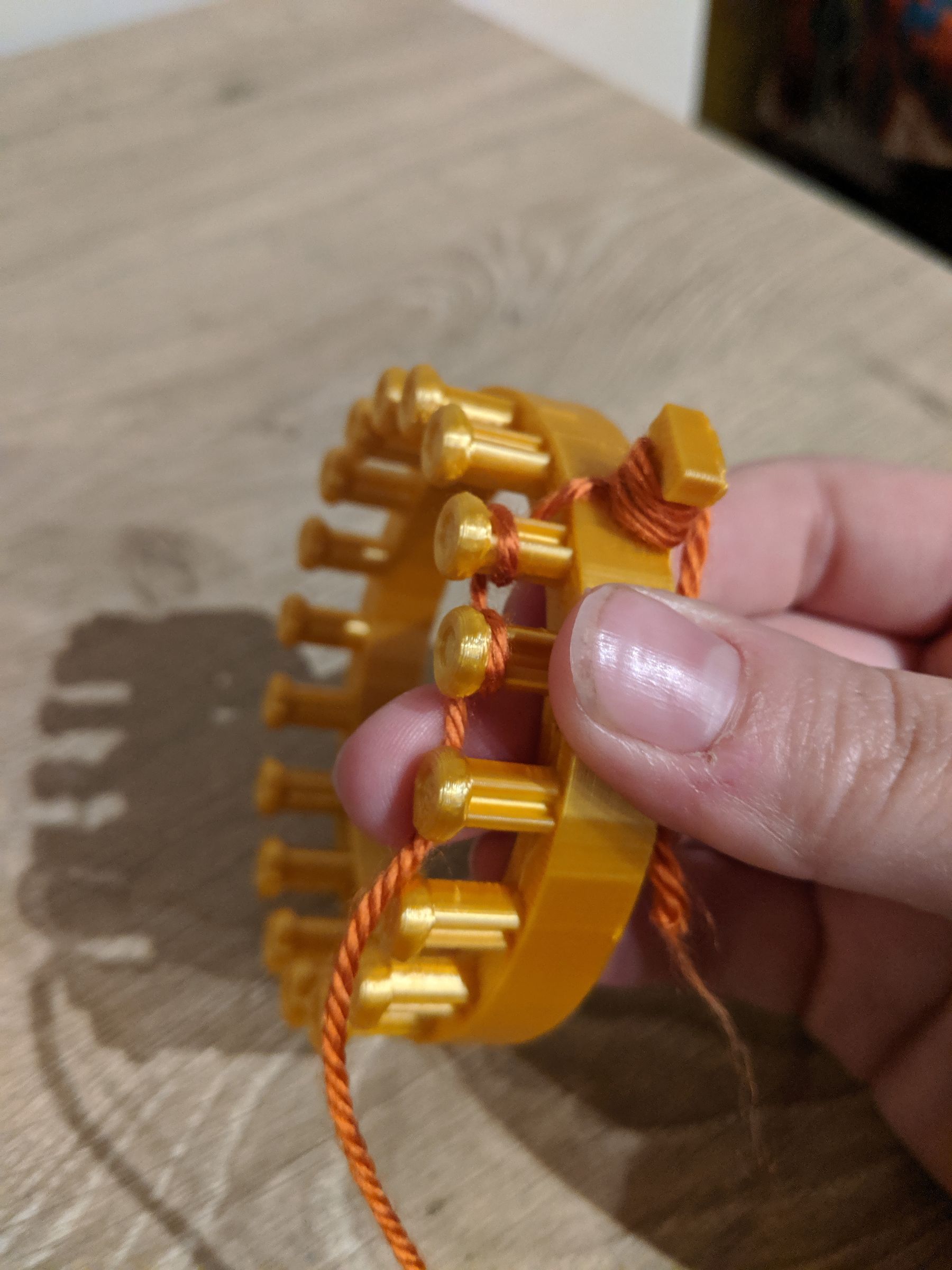 3D-Printed Loom Knit Scarf : 11 Steps (with Pictures) - Instructables