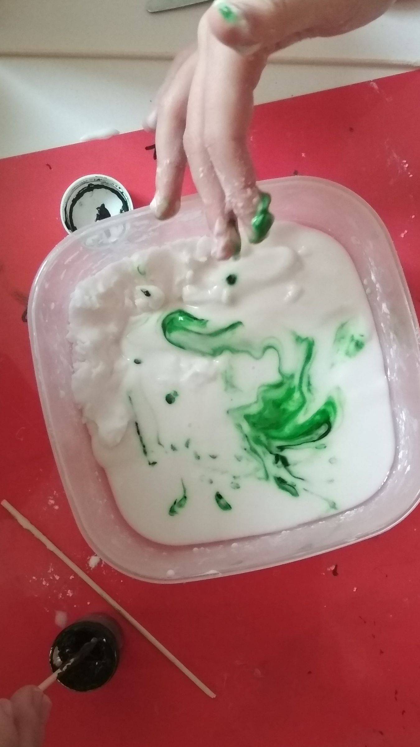 How to Make Oobleck : 5 Steps - Instructables