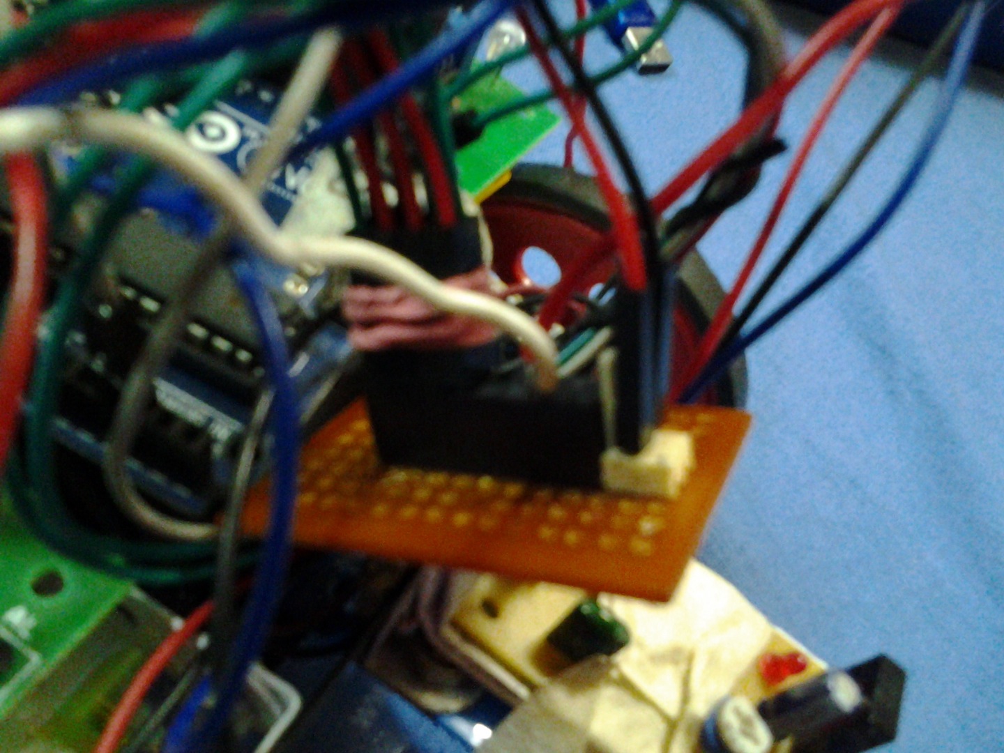 Mini Power Distribution Bus : 4 Steps - Instructables