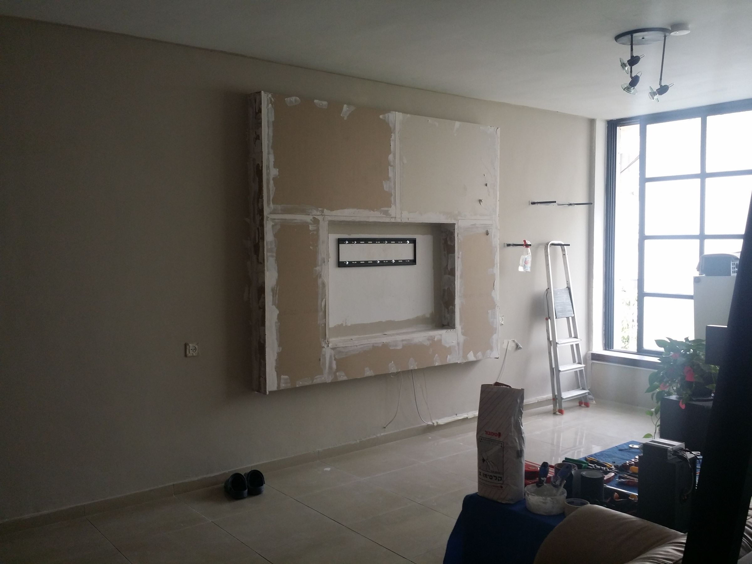 Drywall TV Niche : 17 Steps (with Pictures) - Instructables