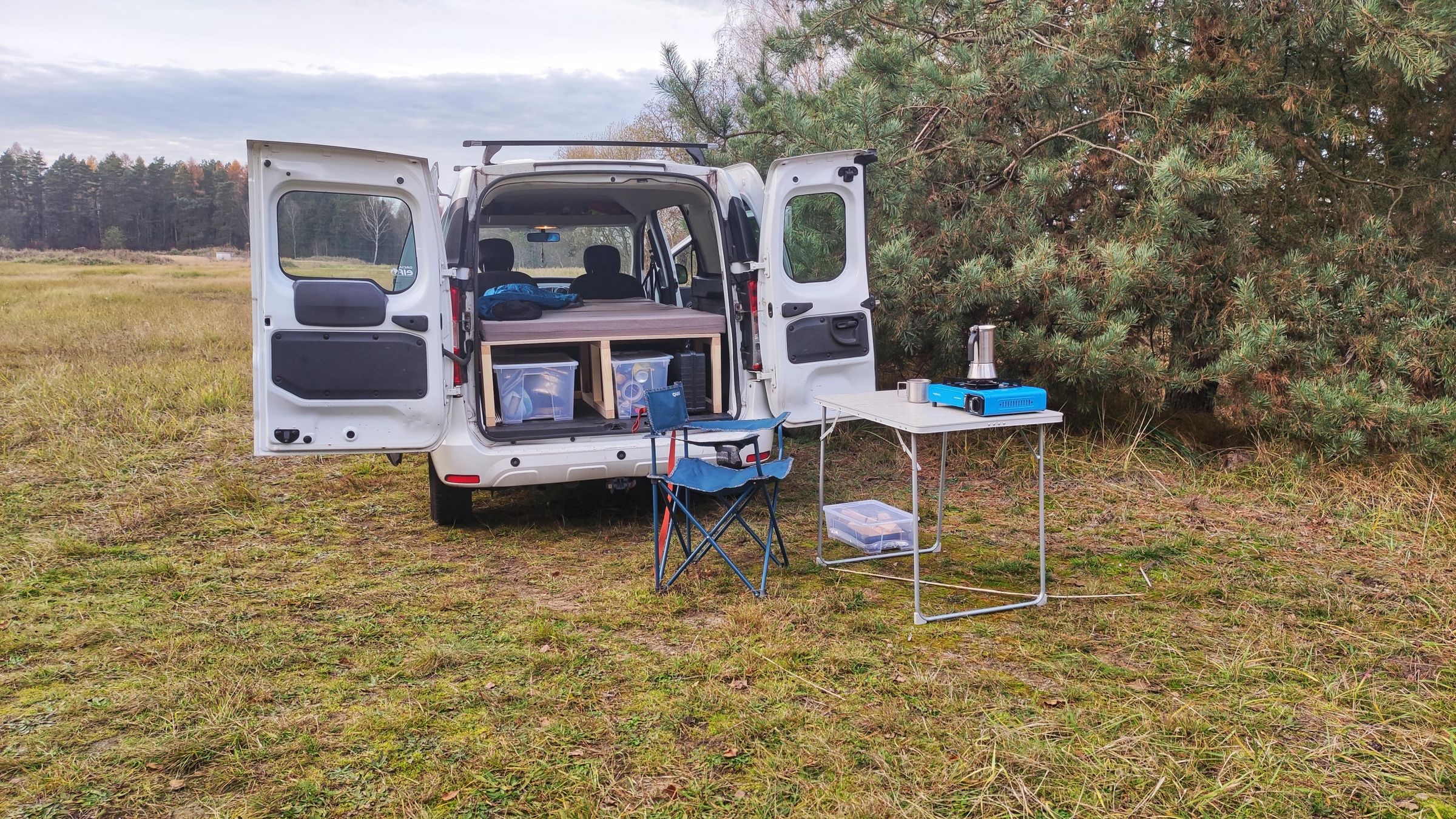 Build Your Own Camping Box in 10 Simple Steps. DIY Plan : 11 Steps ...