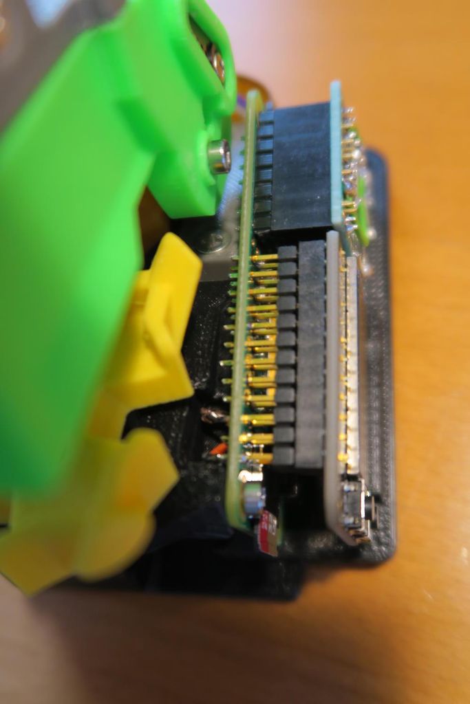 DIY the World's Smallest Rubik's Cube Solver Robot : 13 Steps (with ...