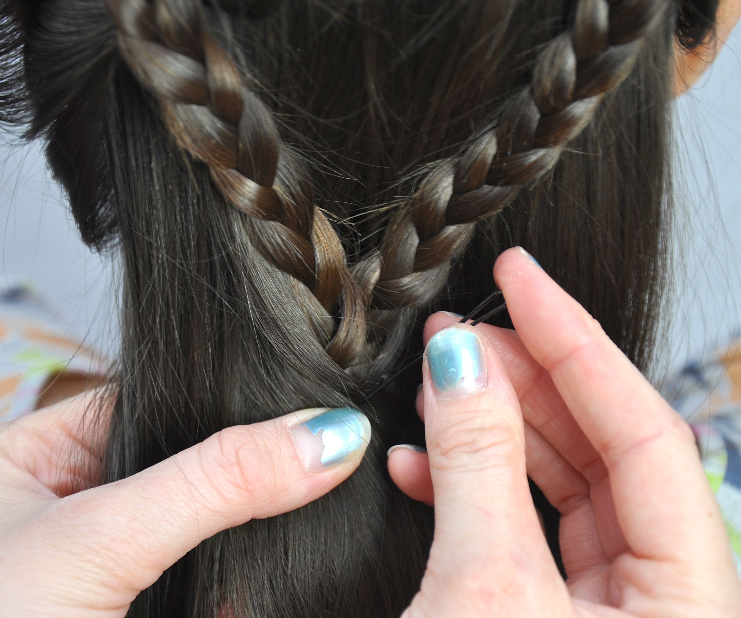 How to Do a French Braid Heart Hairstyle : 5 Steps (with Pictures ...