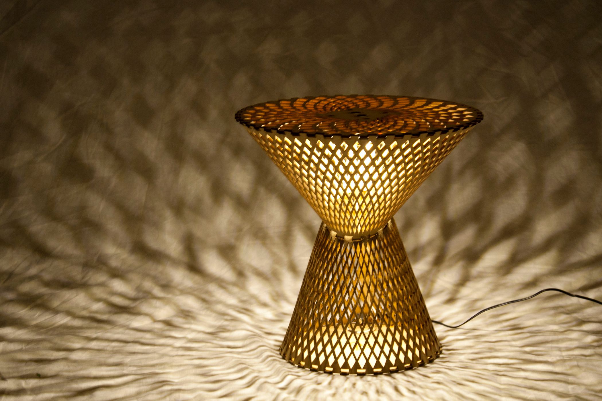 Kerf Table Lamp : 4 Steps (with Pictures) - Instructables