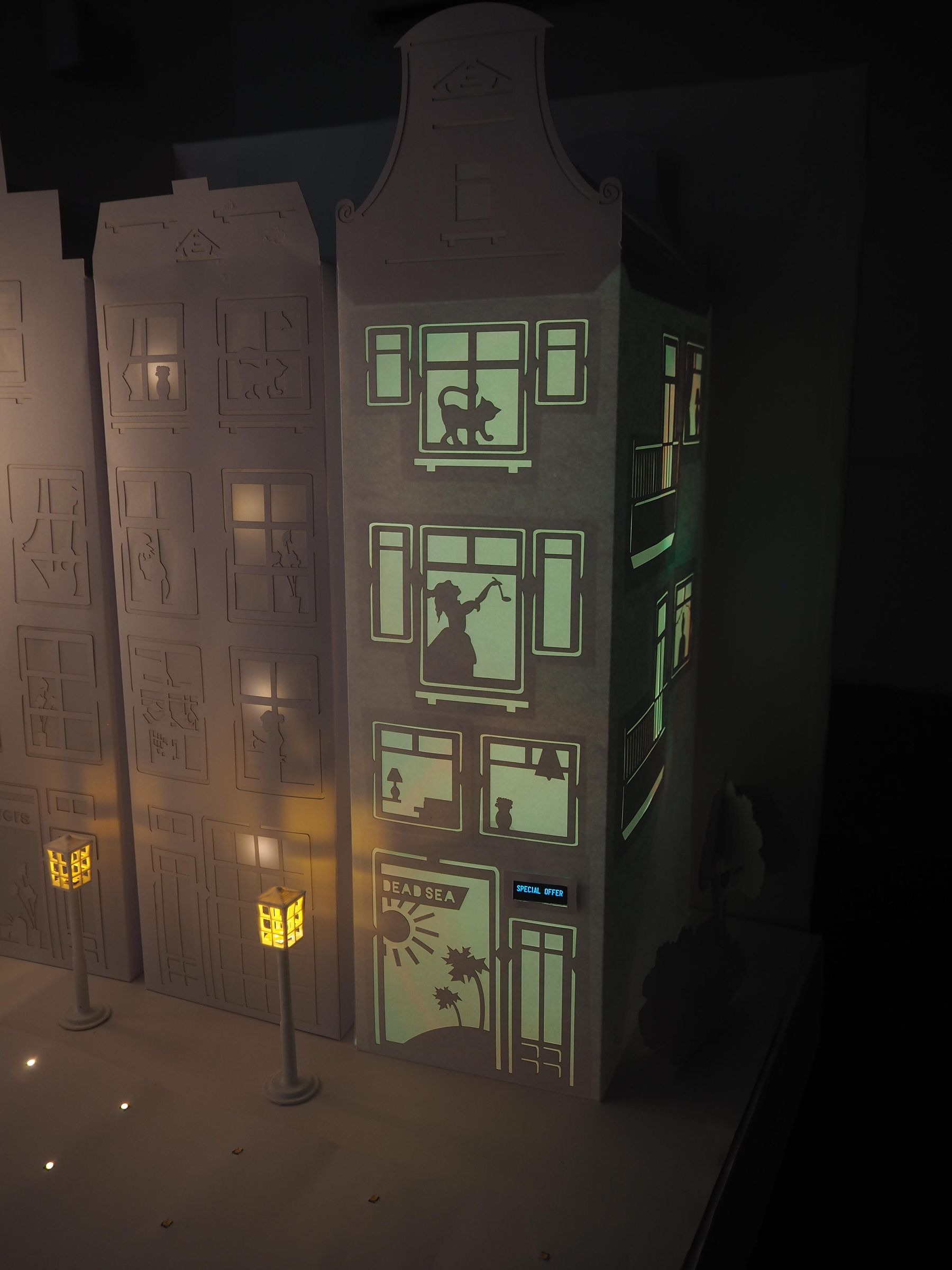 Interactive Window Display : 4 Steps (with Pictures) - Instructables