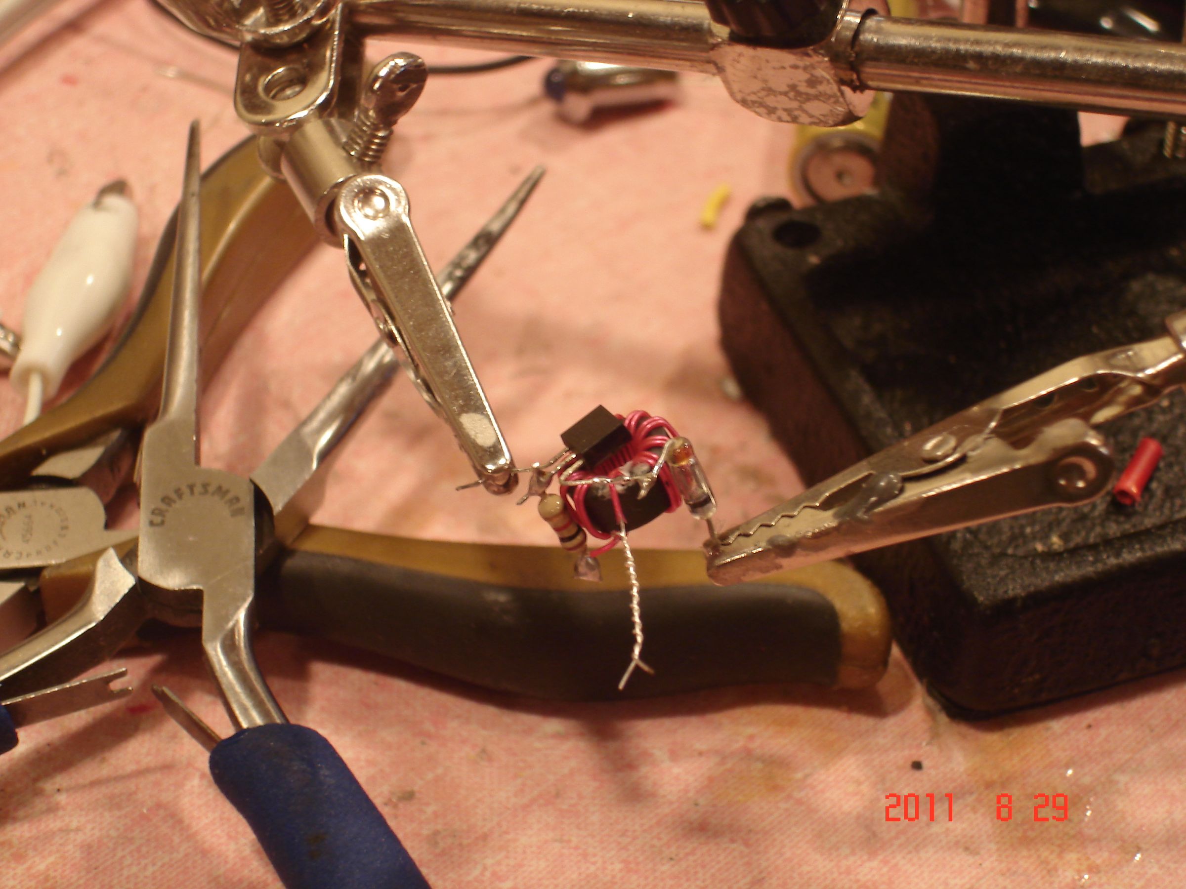 Joule Thief Battery Charger : 6 Steps (with Pictures) - Instructables