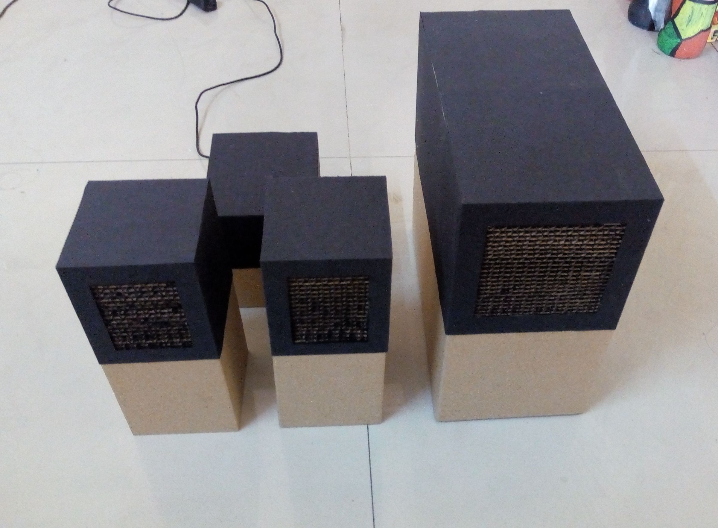 Home Theater Using Cardboard : 9 Steps (with Pictures) - Instructables