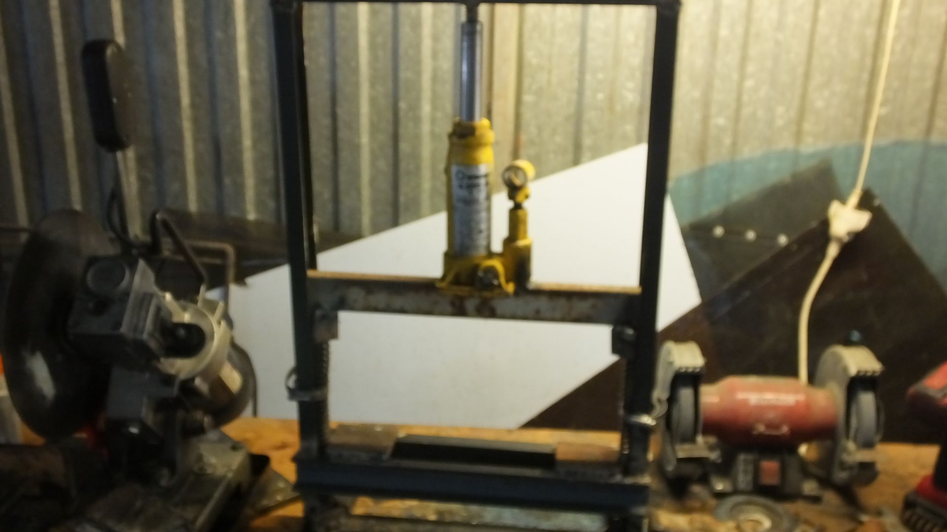 Quick and Ugly 2 Ton Press : 6 Steps - Instructables