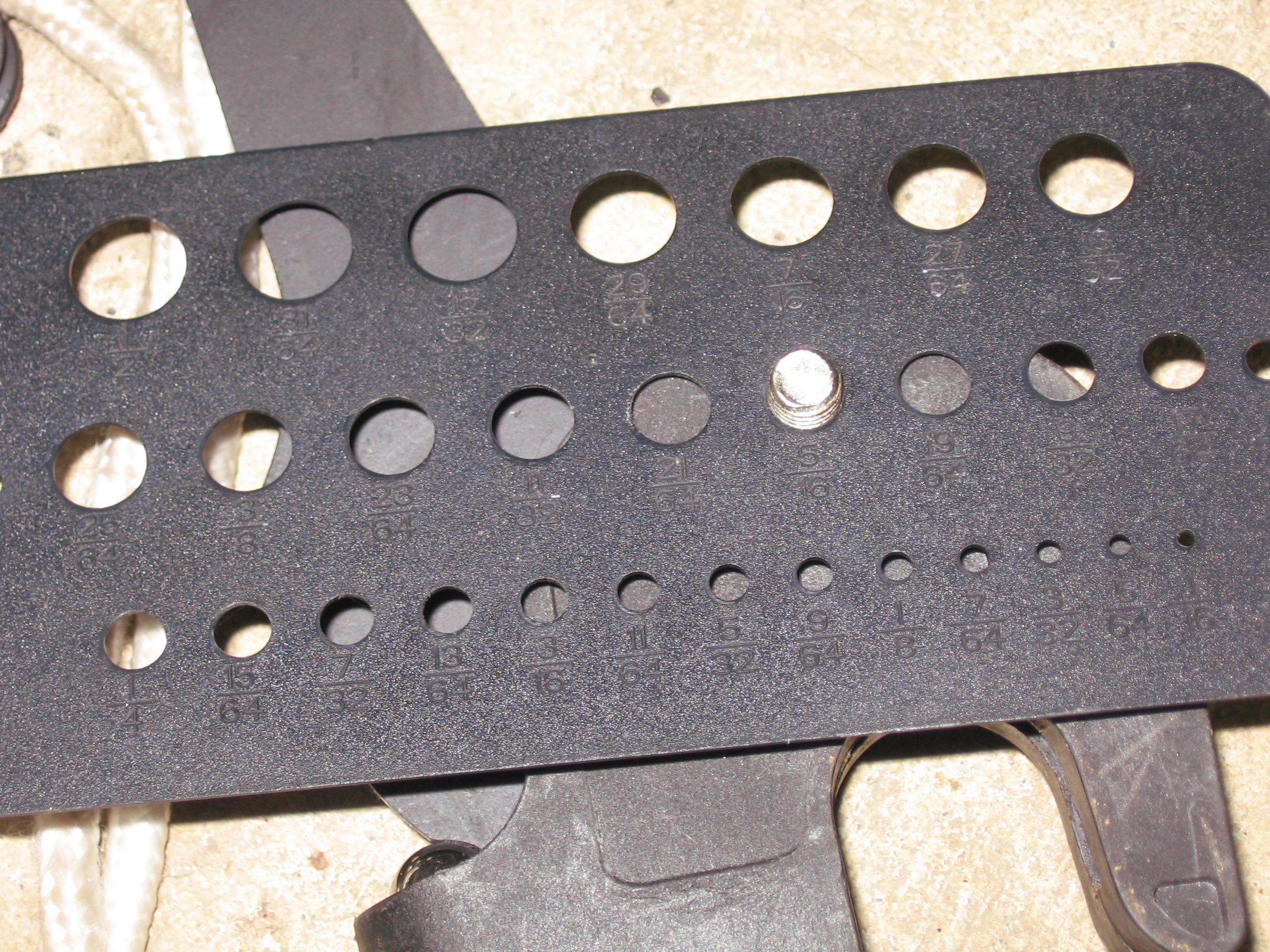 Pole Saw to Gutter Rake Conversion : 9 Steps (with Pictures ...