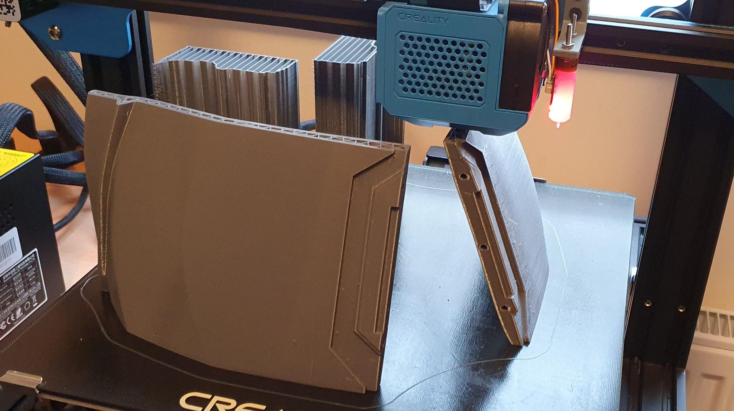 3D Printed Armor for the Armorer (Mandalorian) Cosplay Tutorial : 5 ...