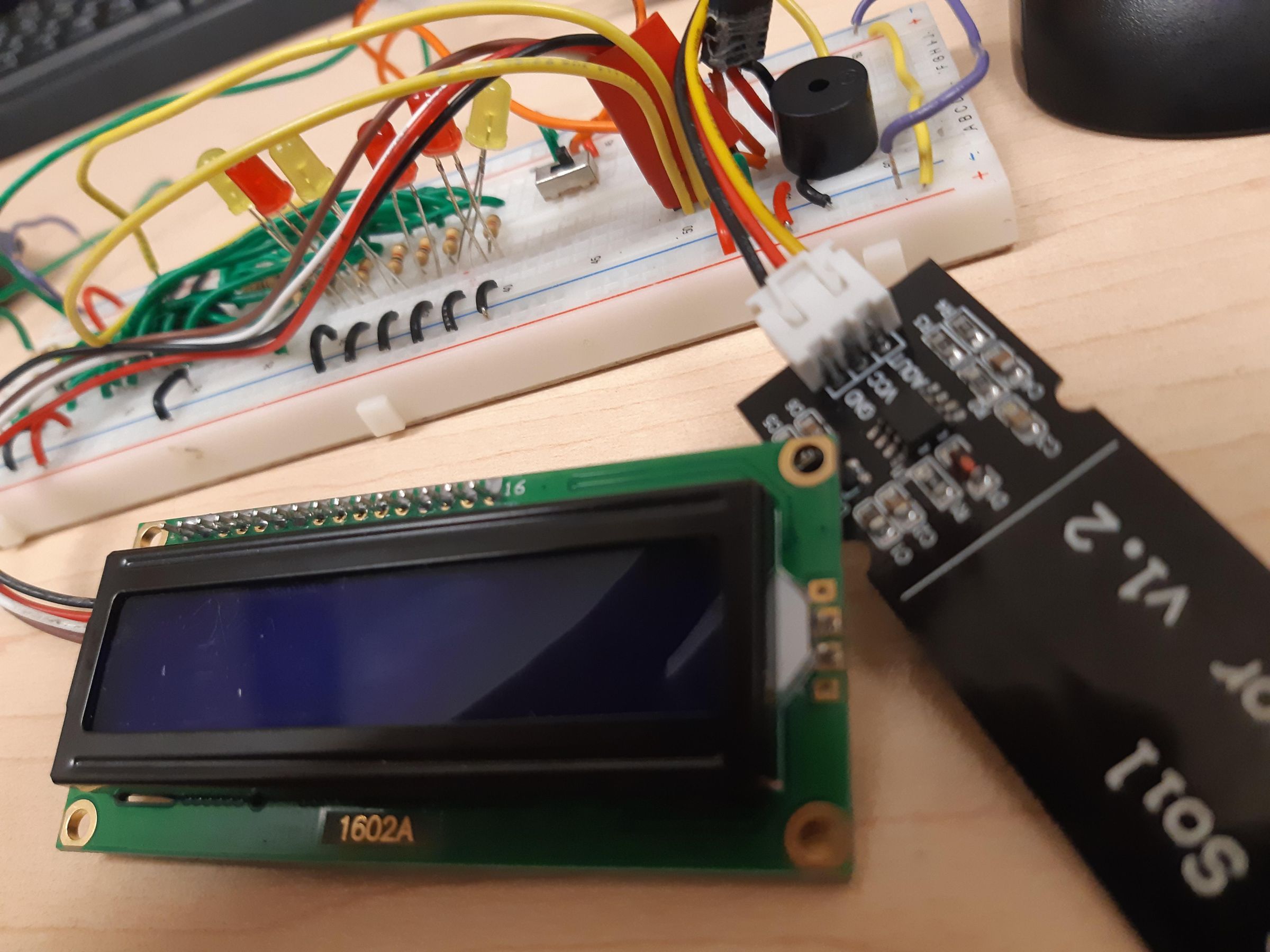 Plant Water Level Checker + Indicator : 8 Steps - Instructables