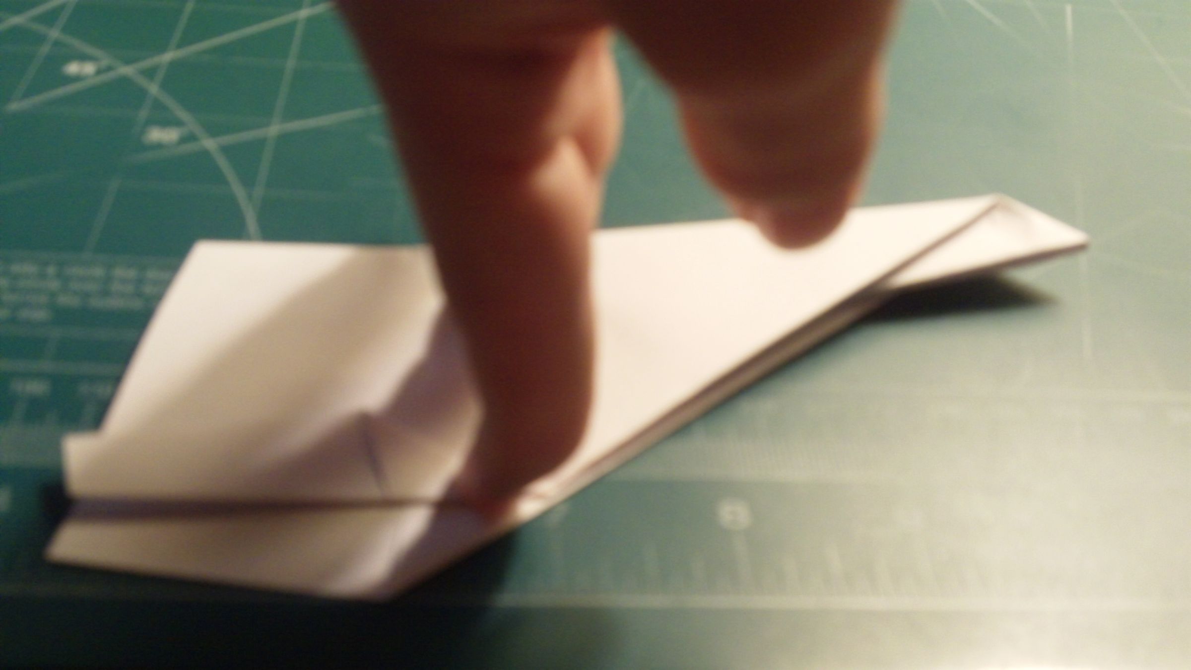 How to Make the Rapier Paper Airplane : 8 Steps - Instructables