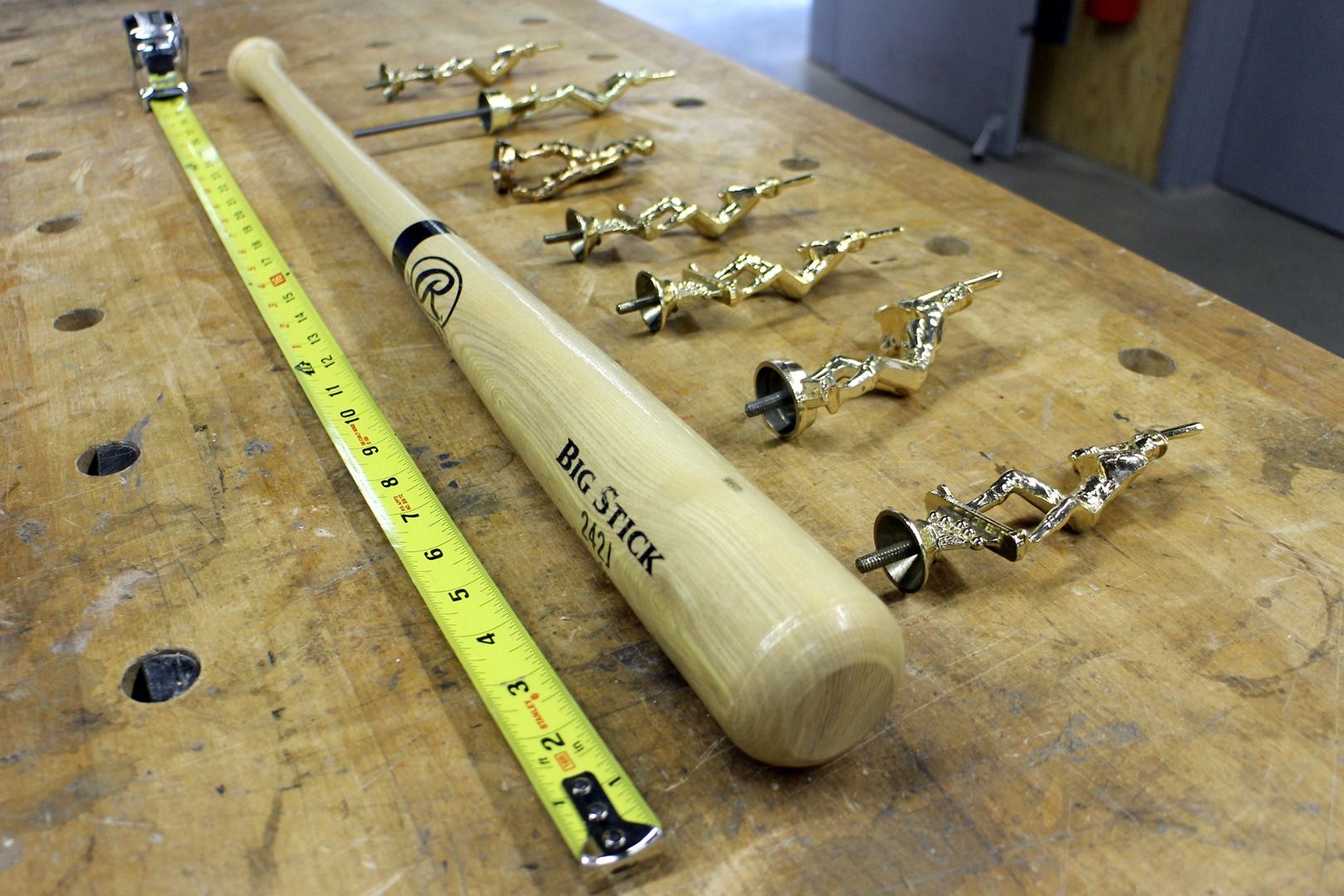 Upcycled Trophy Hanger : 12 Steps (with Pictures) - Instructables