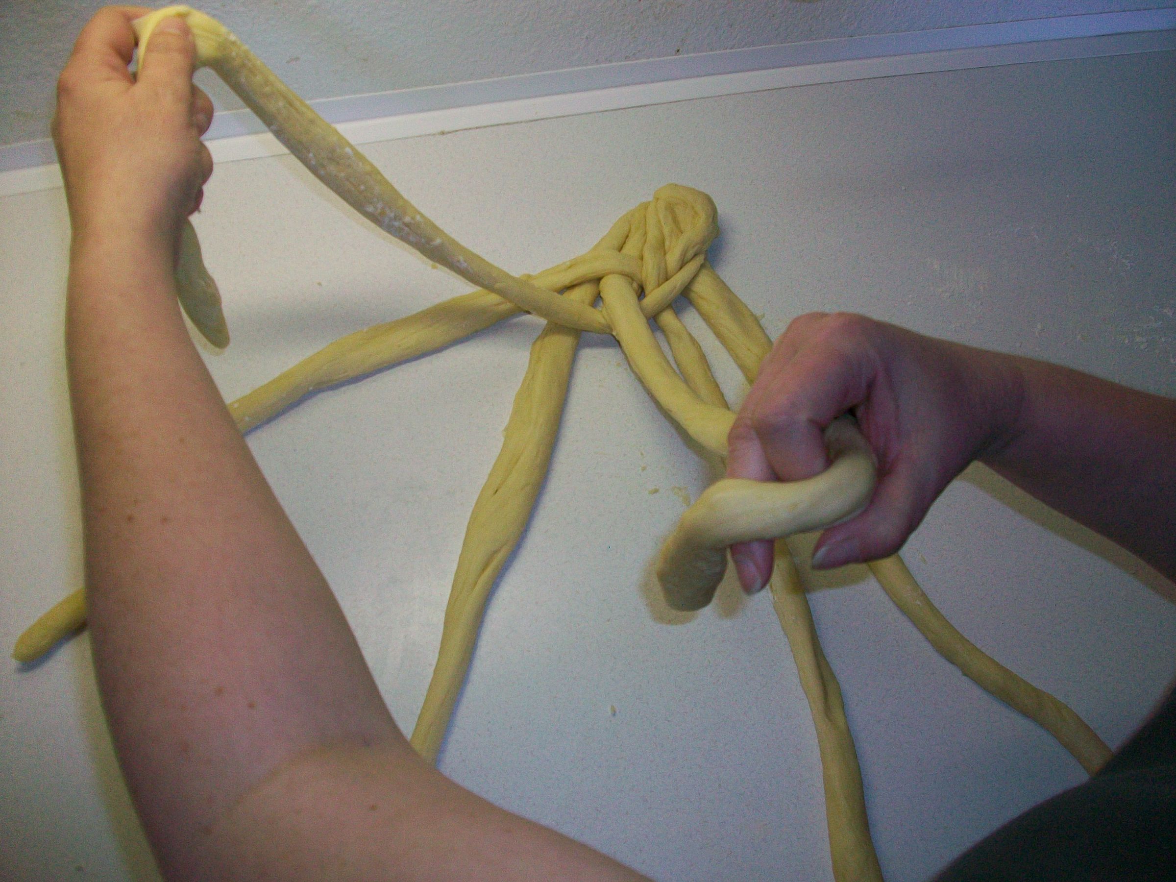 How to Braid Challah - 6 Strand Method : 3 Steps - Instructables