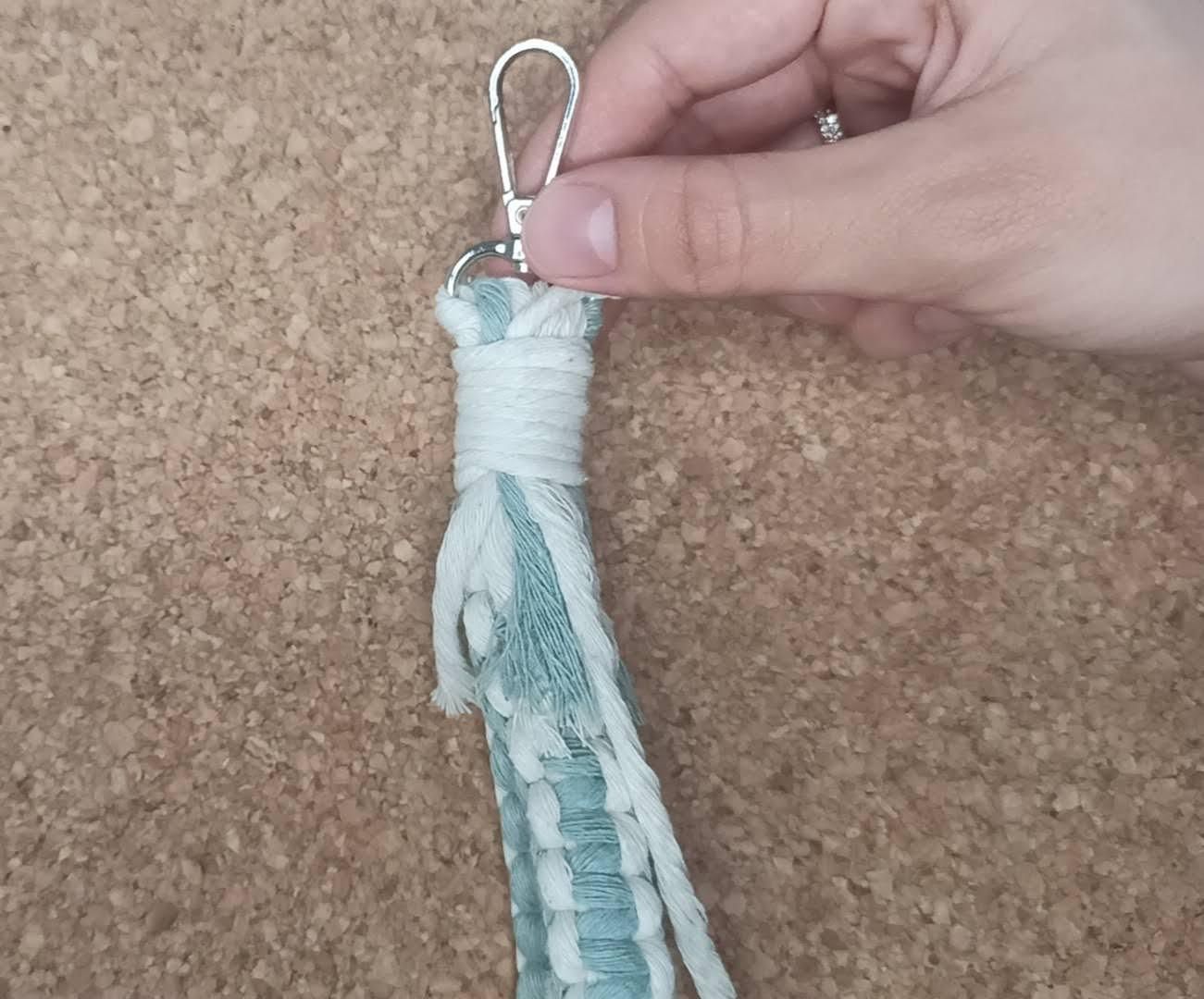How to Make a Macrame Wristlet Keychain? Step by Step Tutorial for Beginners : 6 Steps (with ...