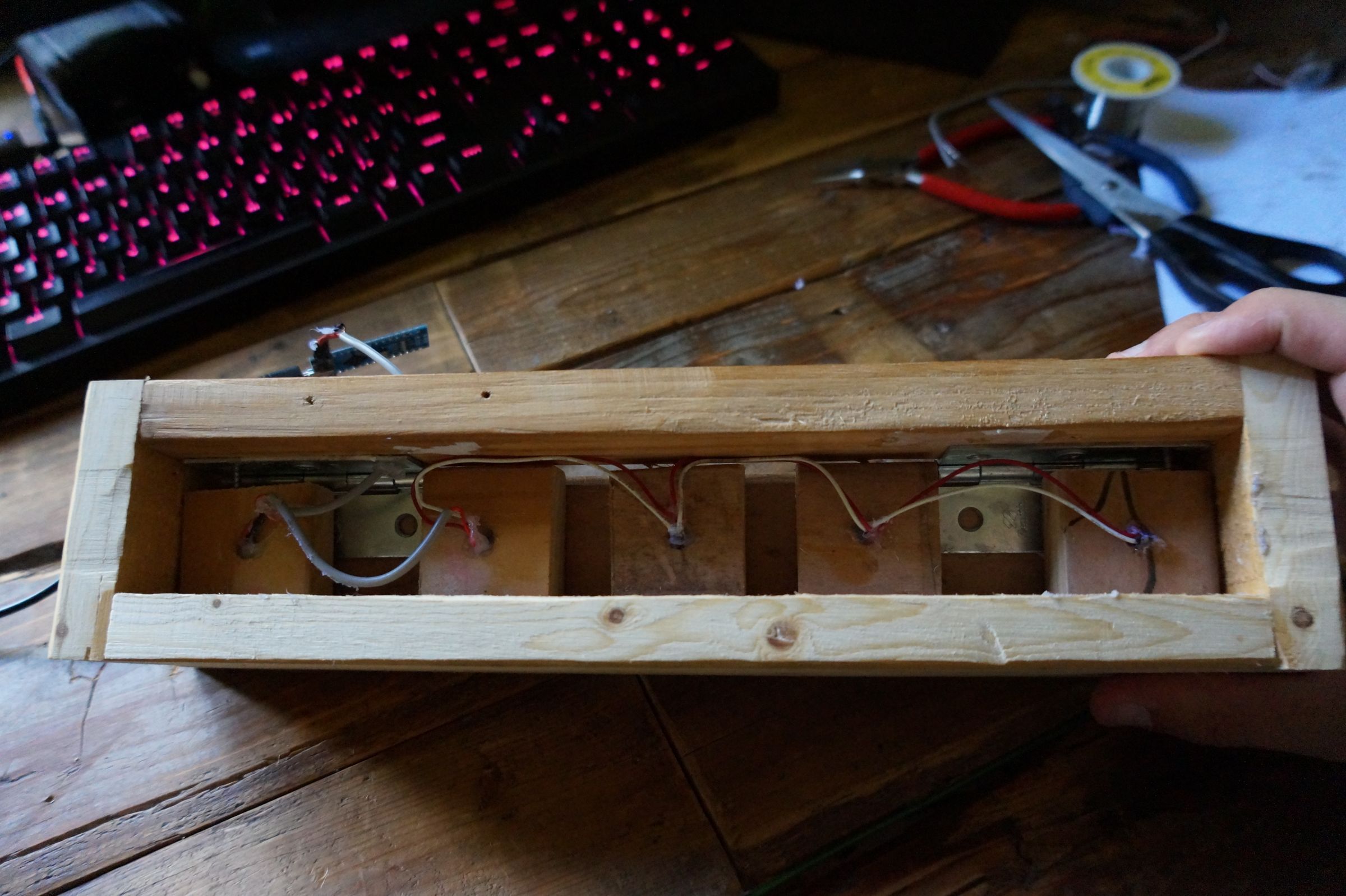 Magical Floating Planter Box : 6 Steps (with Pictures) - Instructables