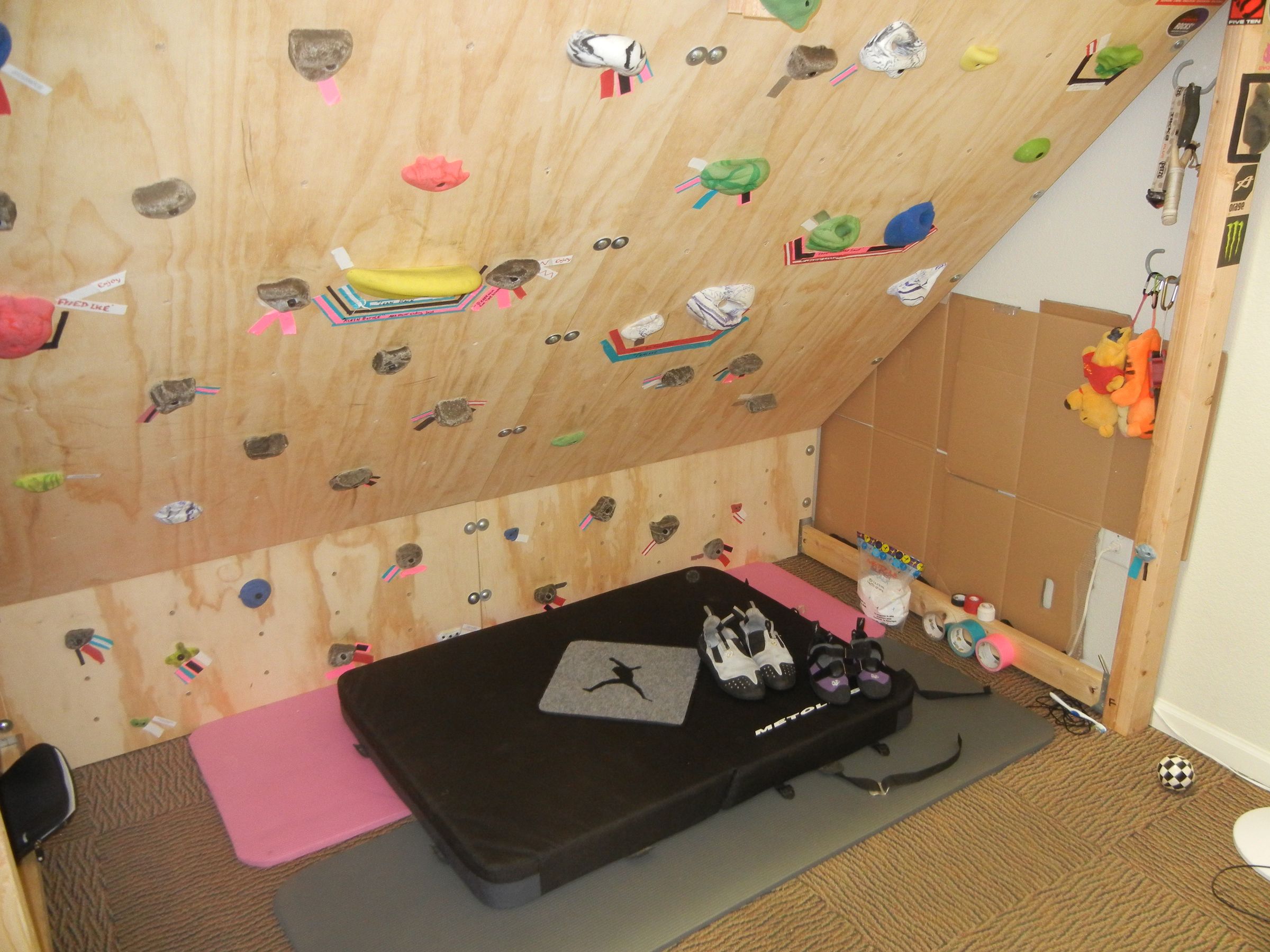 Freestanding Climbing Wall & Loft Bed : 11 Steps - Instructables