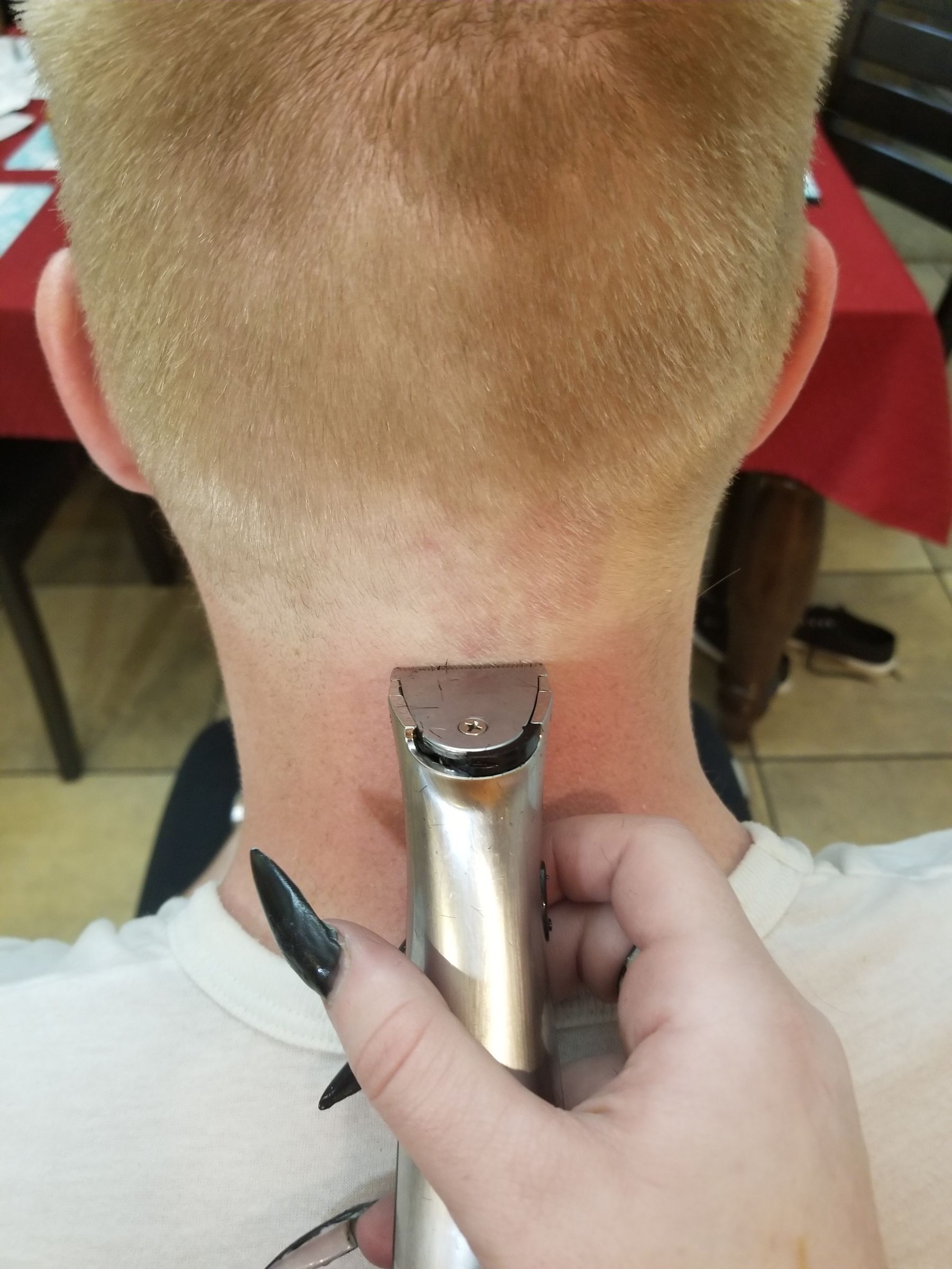 How to Do a Basic Blended Men's Haircut : 15 Steps - Instructables
