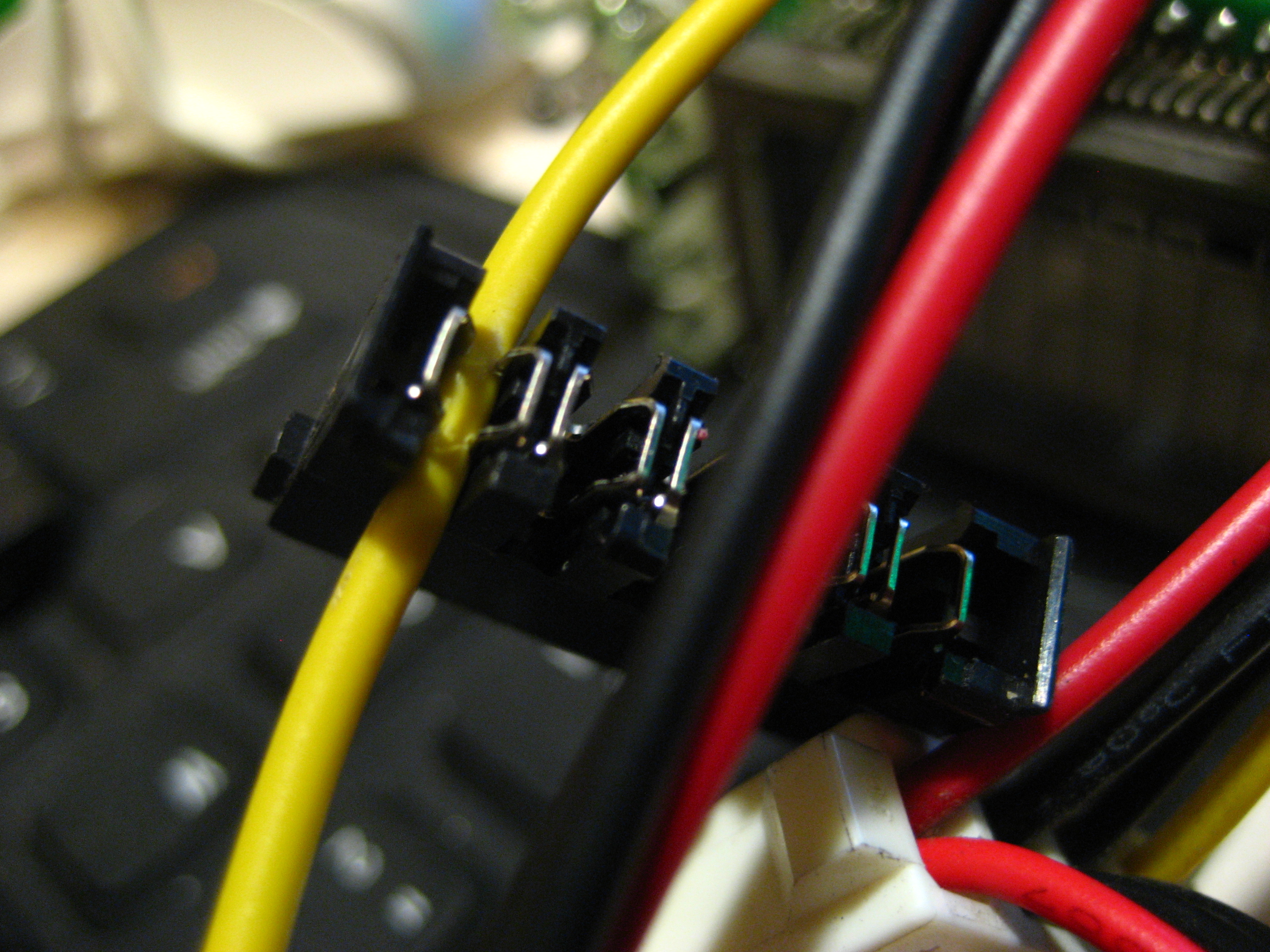 Molex SATA Floppy External Power Supply : 6 Steps - Instructables
