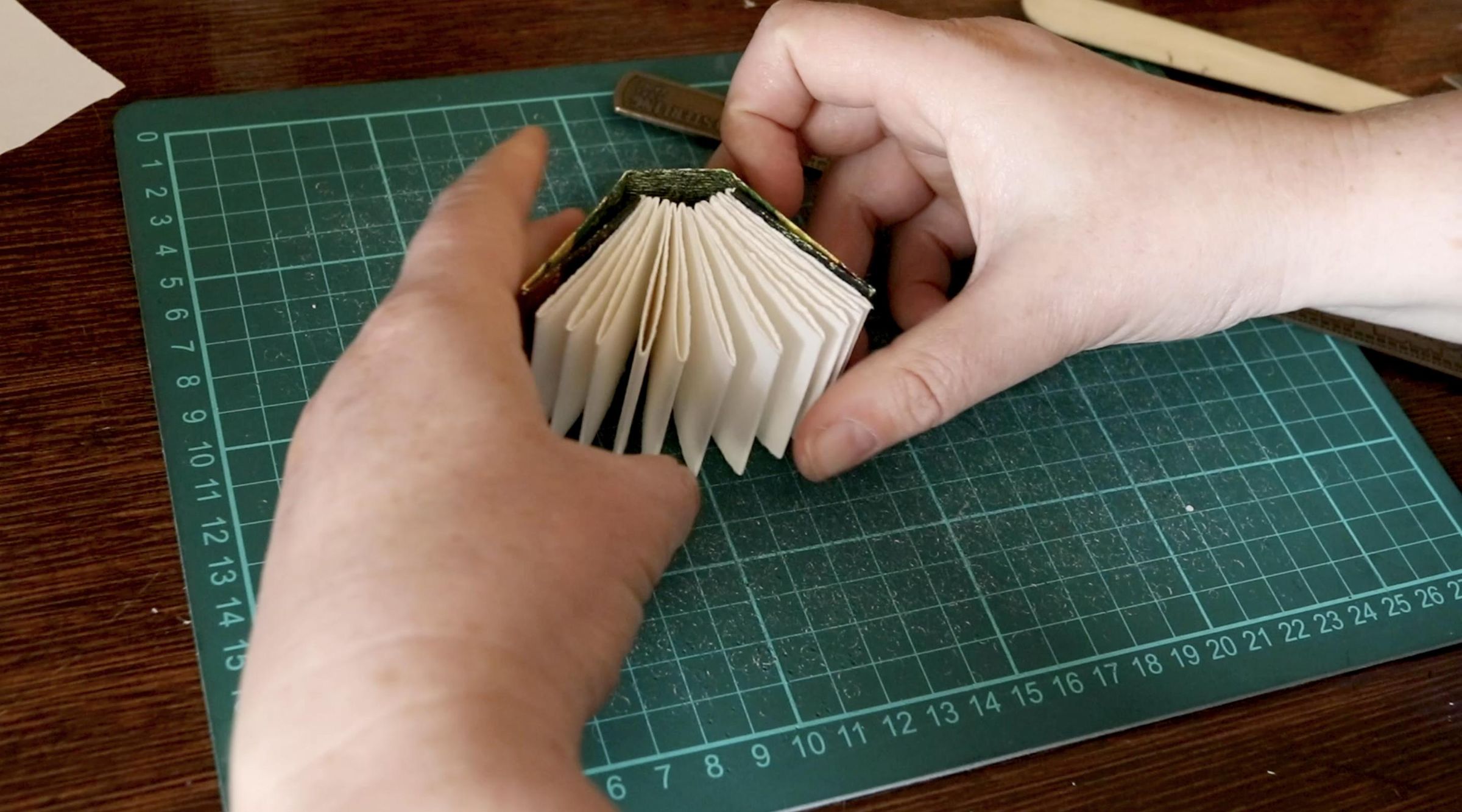 Origami Book Cover : 6 Steps (with Pictures) - Instructables