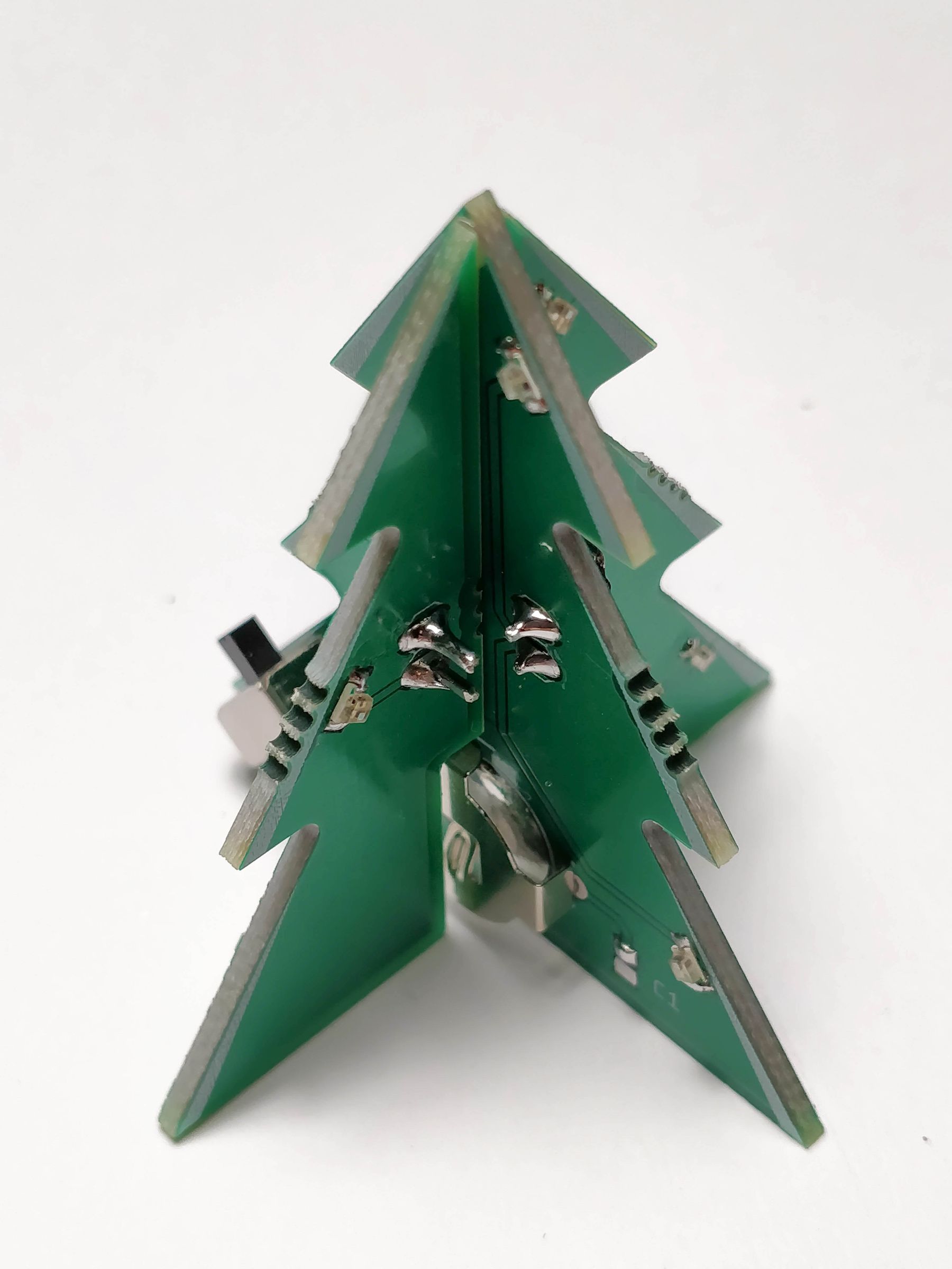 $1 PCB Christmas Tree : 7 Steps (with Pictures) - Instructables