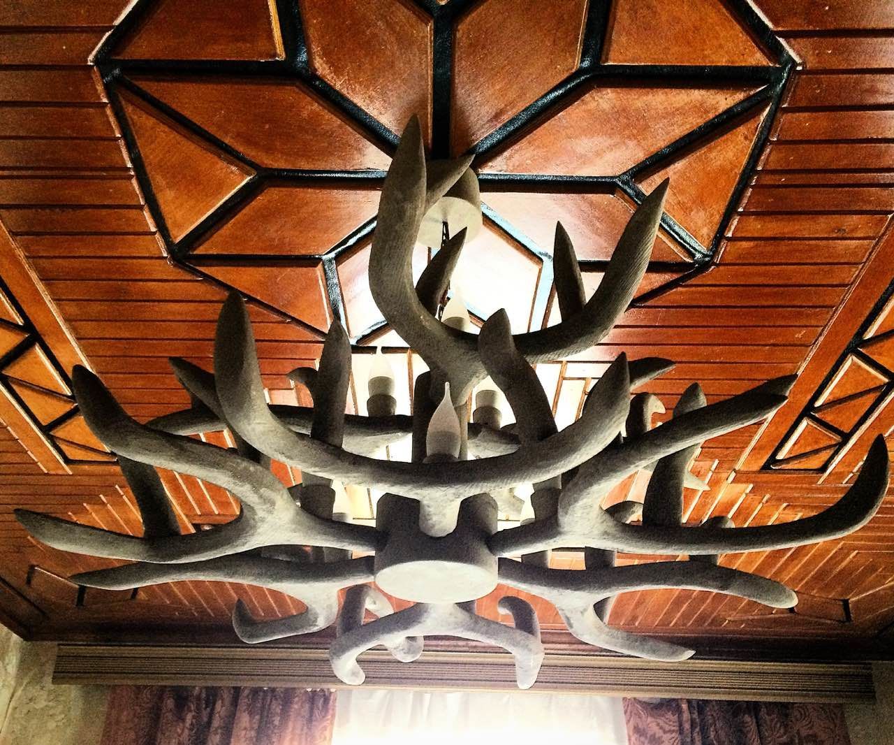 Custom Wooden Deer Antler Chandelier : 25 Steps (with Pictures ...