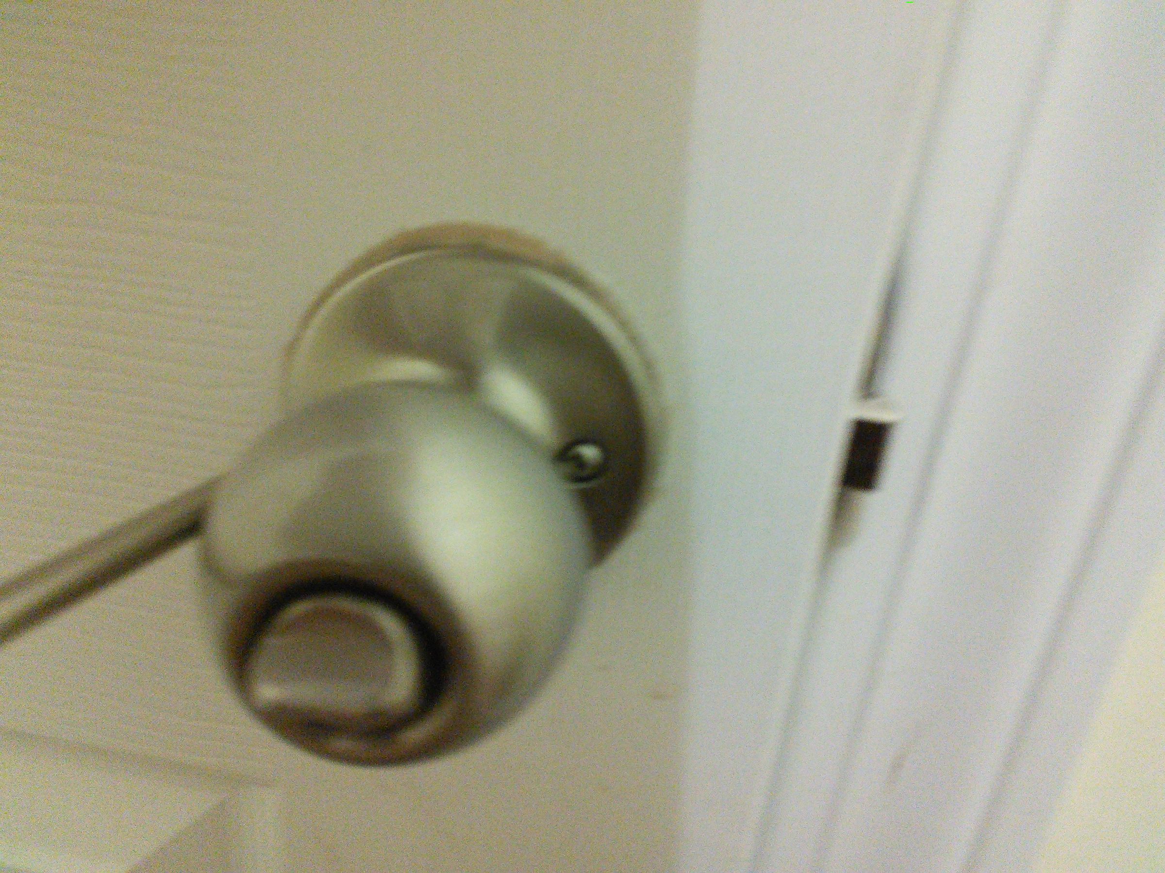 How to Fix a Loose Door Nob : 5 Steps - Instructables