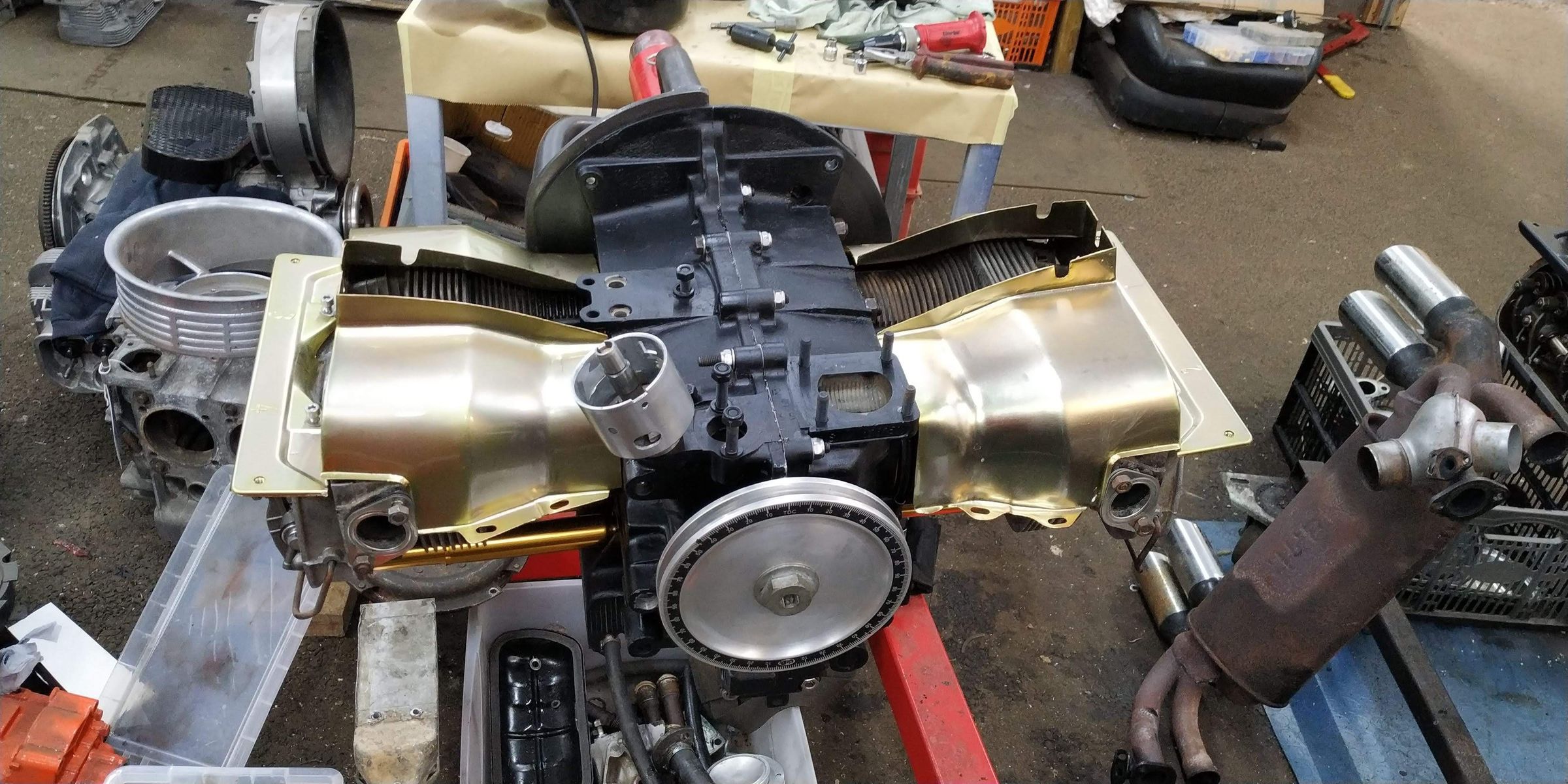 Polishing Cast Engine Parts and Dressing Up a Tatty Old Engine : 9 ...
