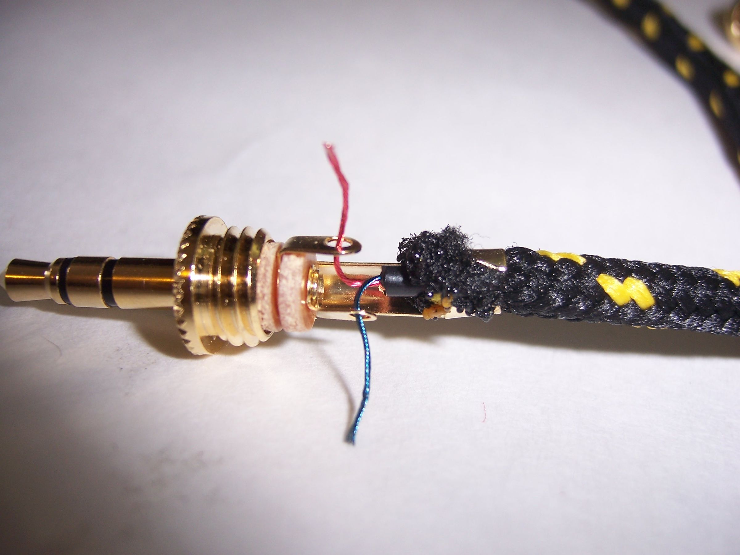 Cloth Covered Earbuds : 10 Steps - Instructables