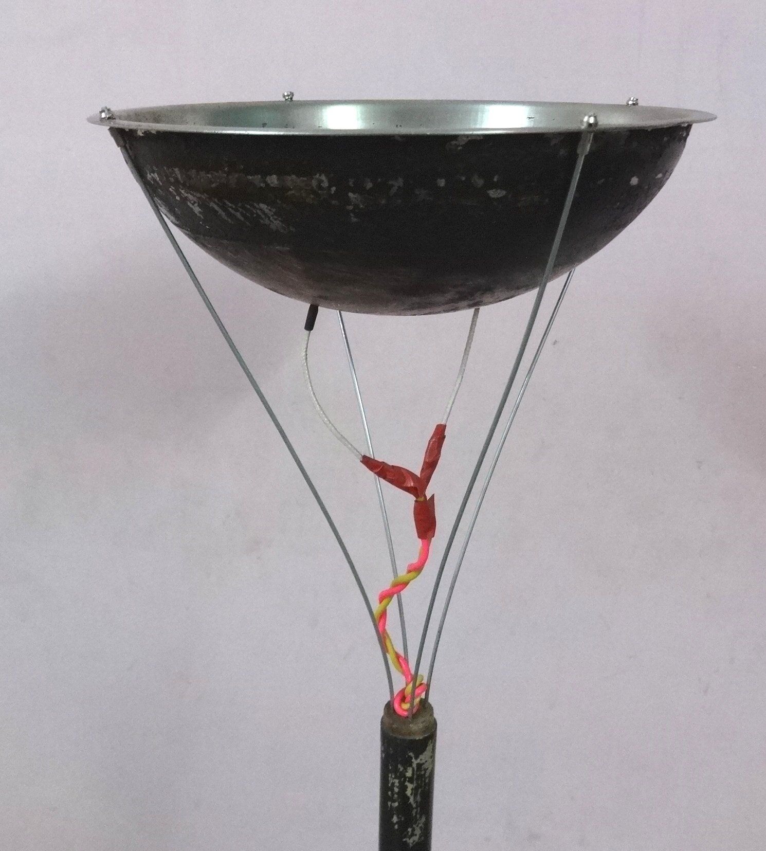 Halogen Bounce Light - Instructables